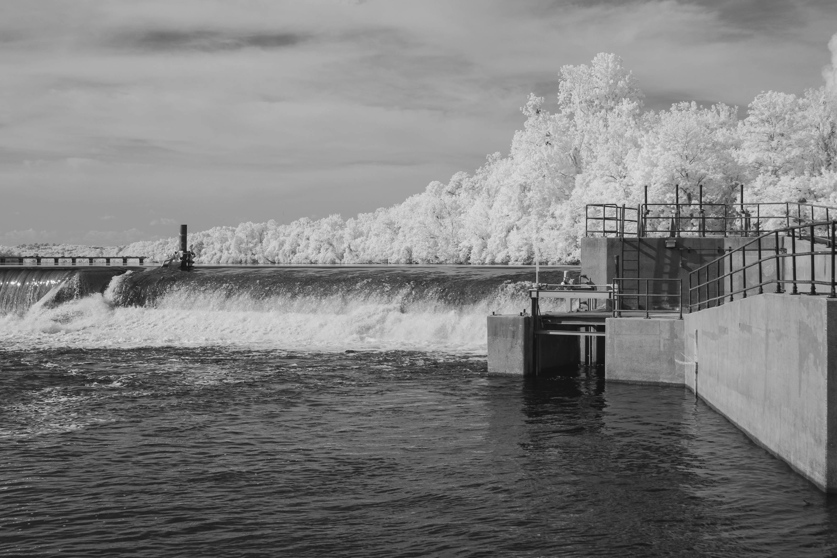 Infrared River Dam in Columbia, SC · Free Stock Photo
