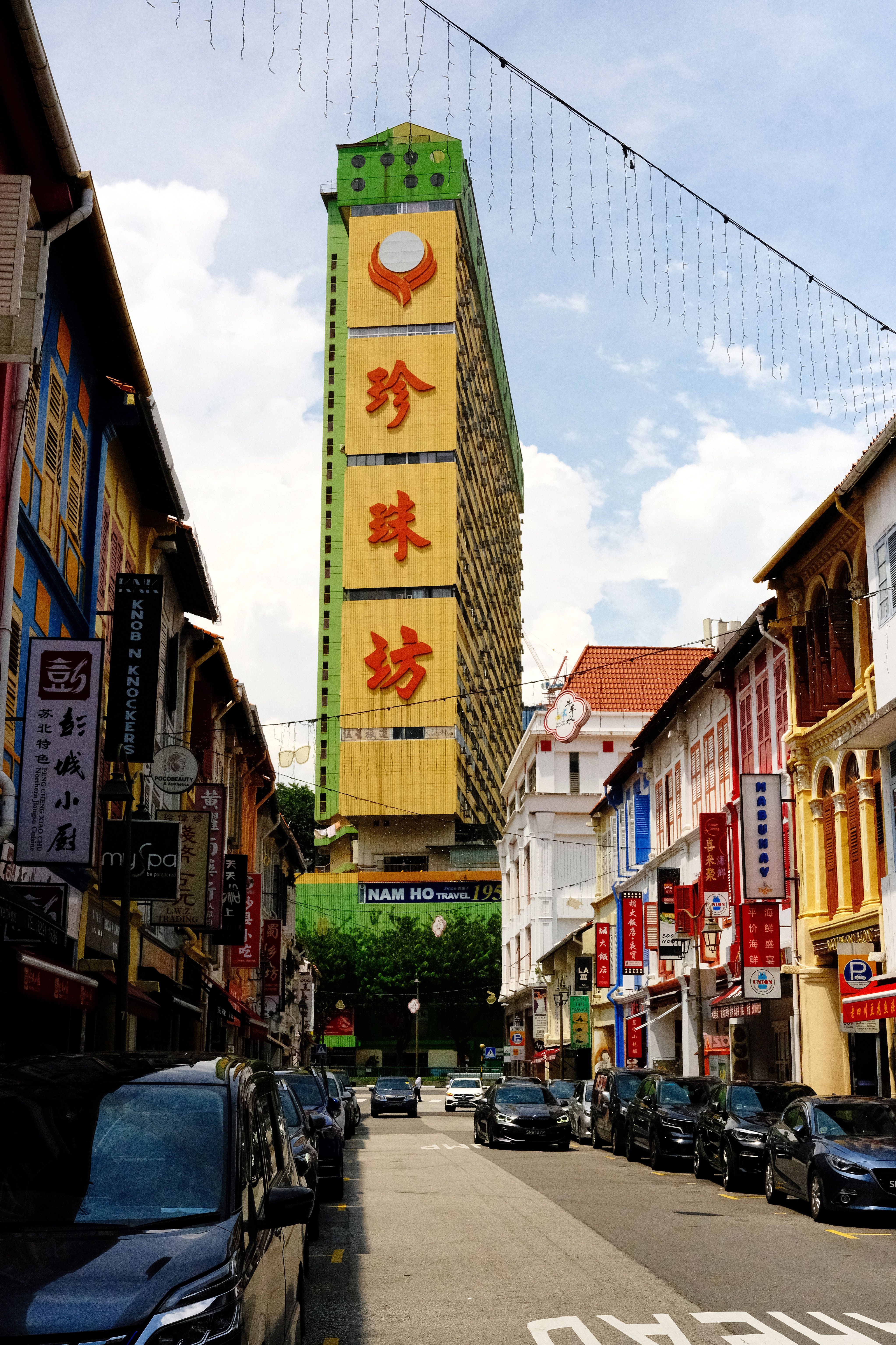 Iconic Yellow Building in Singapore's Chinatown · Free Stock Photo