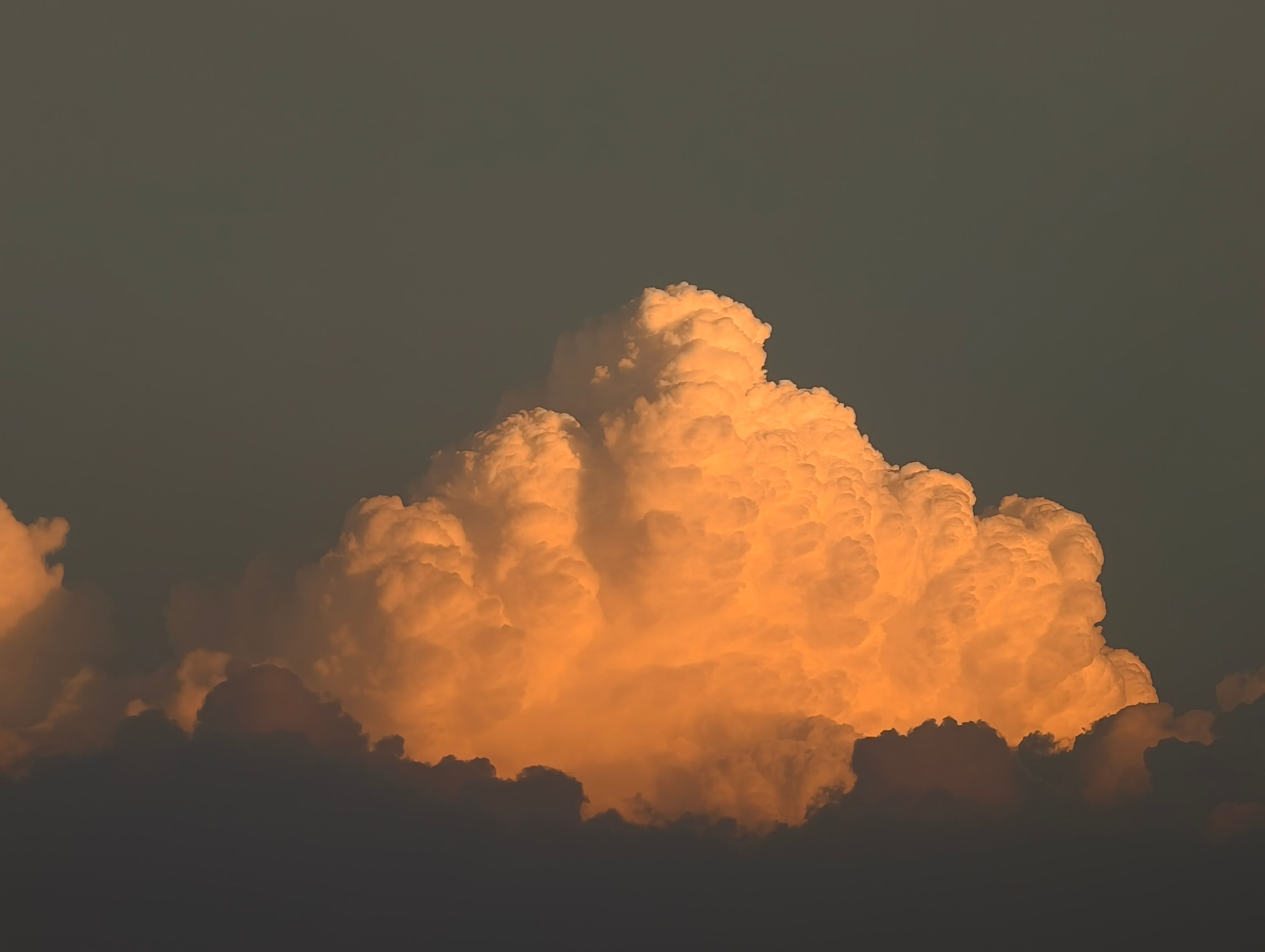 Dramatic Cumulonimbus Cloud at Sunset · Free Stock Photo