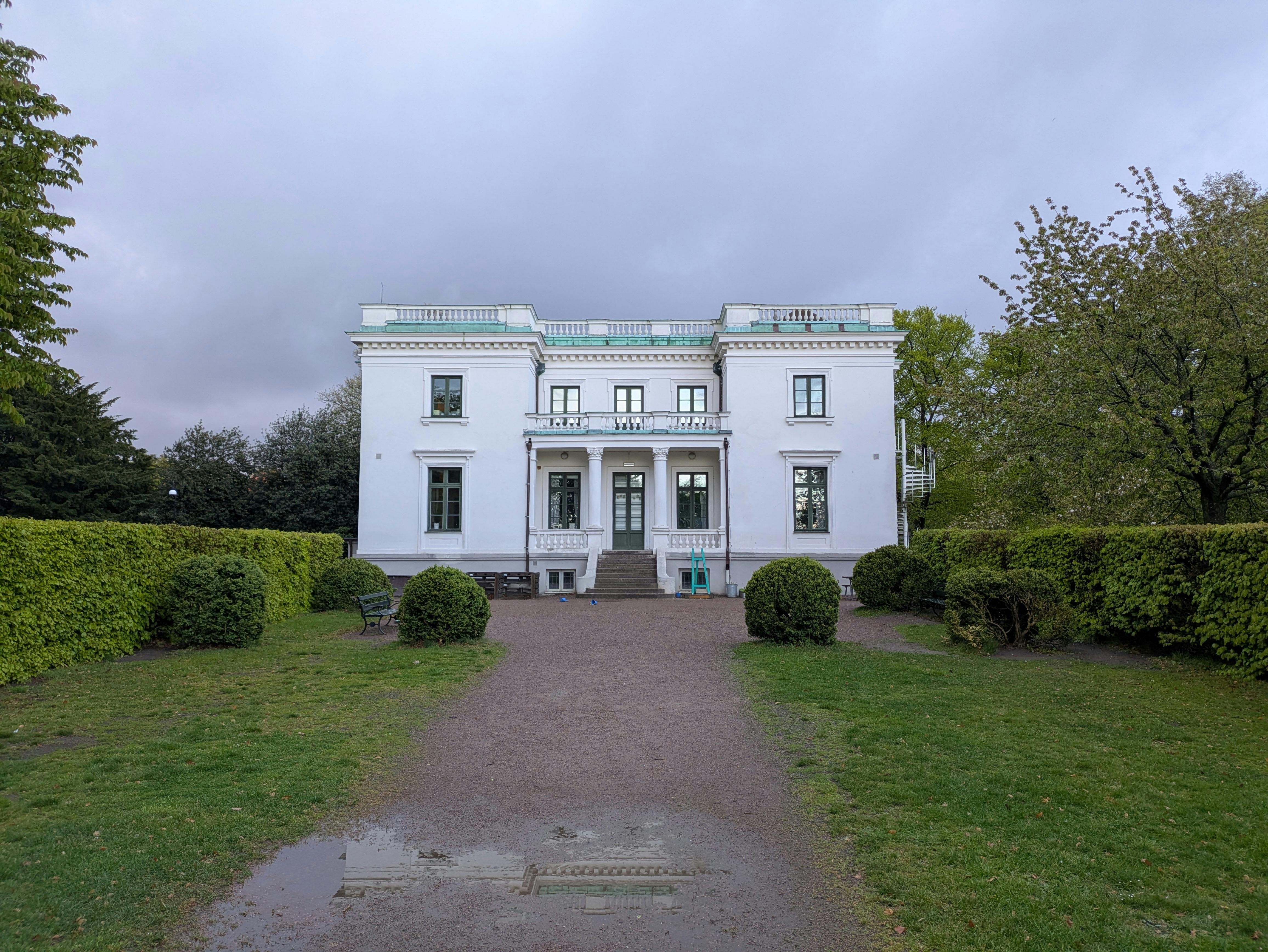 Palatial Estates Photos, Download The BEST Free Palatial Estates Stock ...