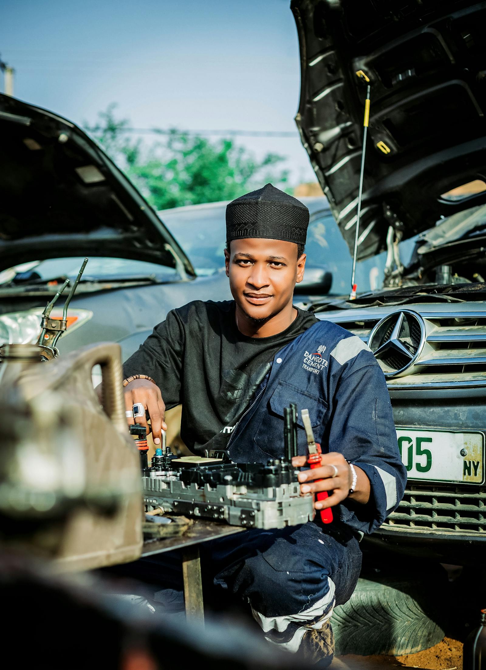 Black Mechanic Photos, Download The BEST Free Black Mechanic Stock ...