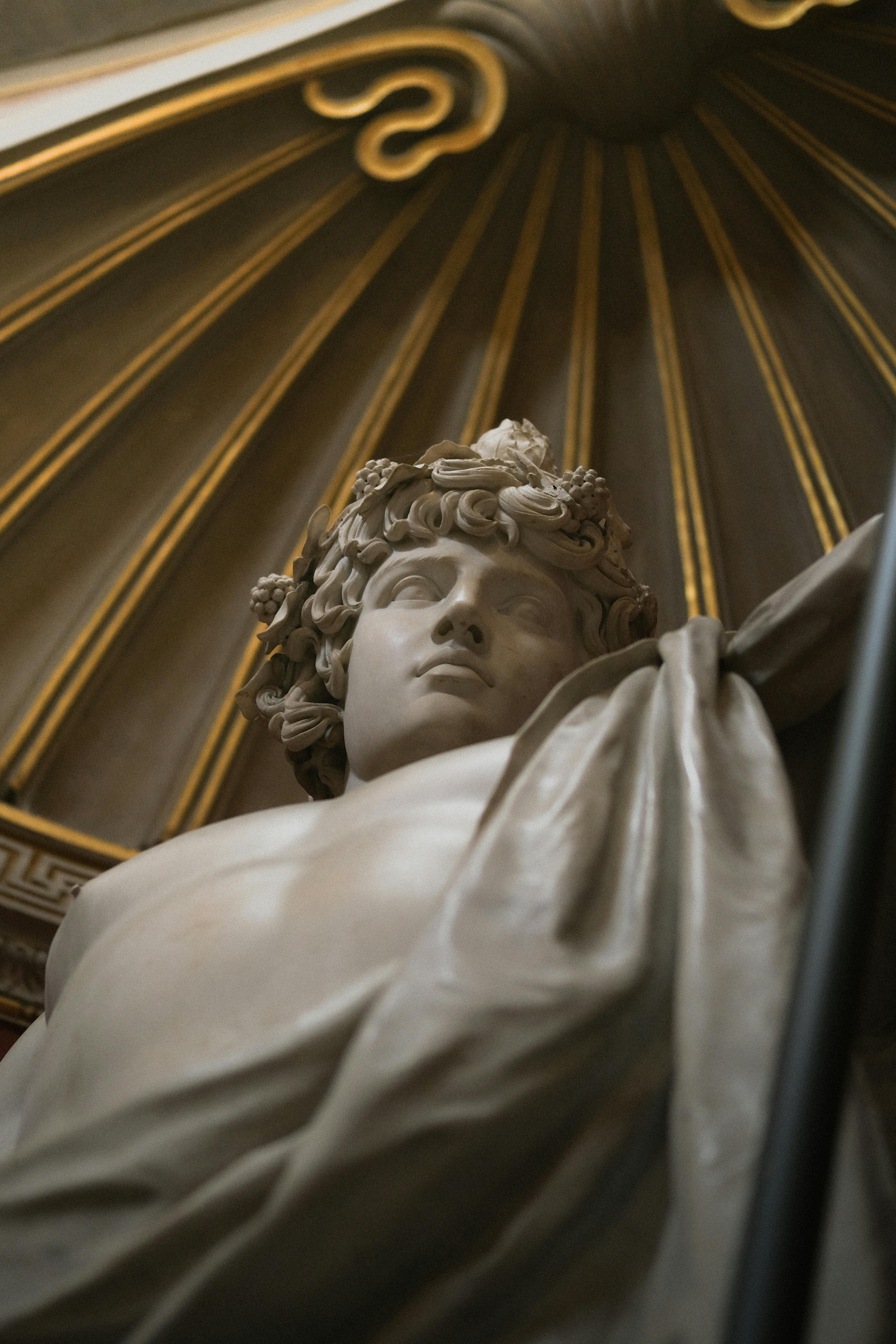 Classical Roman Statue in Vatican Museum · Free Stock Photo