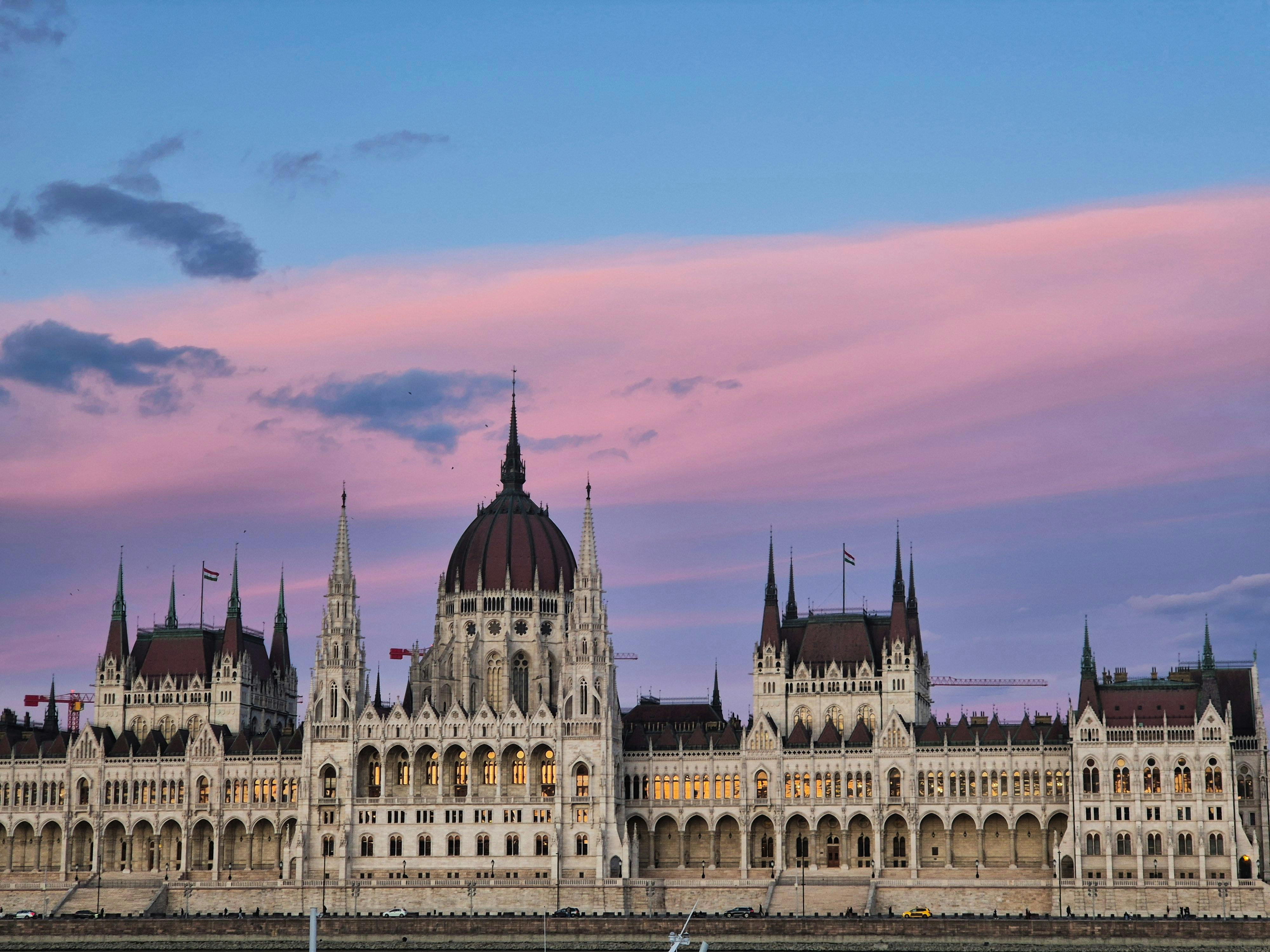 Beautiful Evening View of Budapest's Parliament · Free Stock Photo