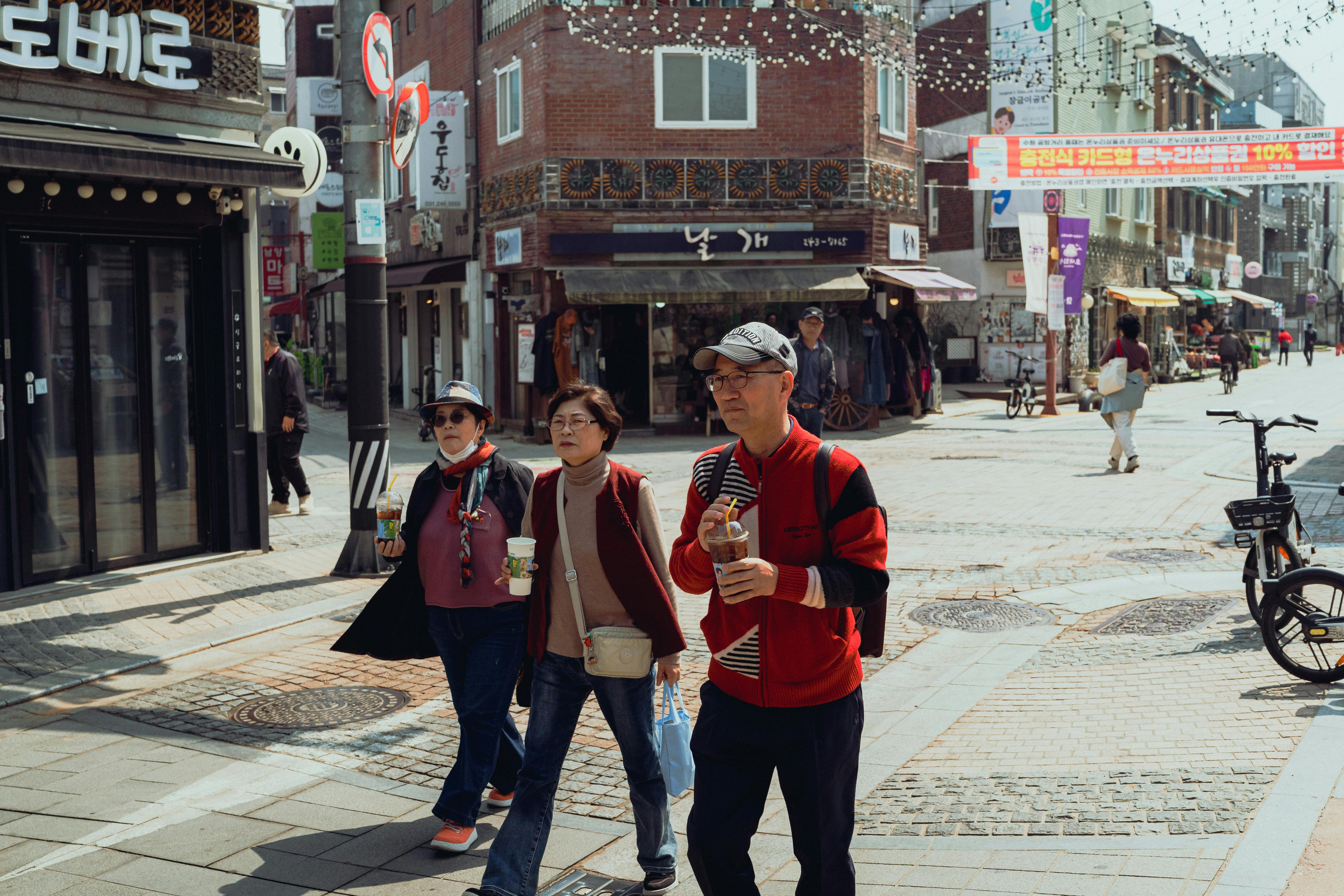 Exploring Suwon's Vibrant Streets in Spring · Free Stock Photo