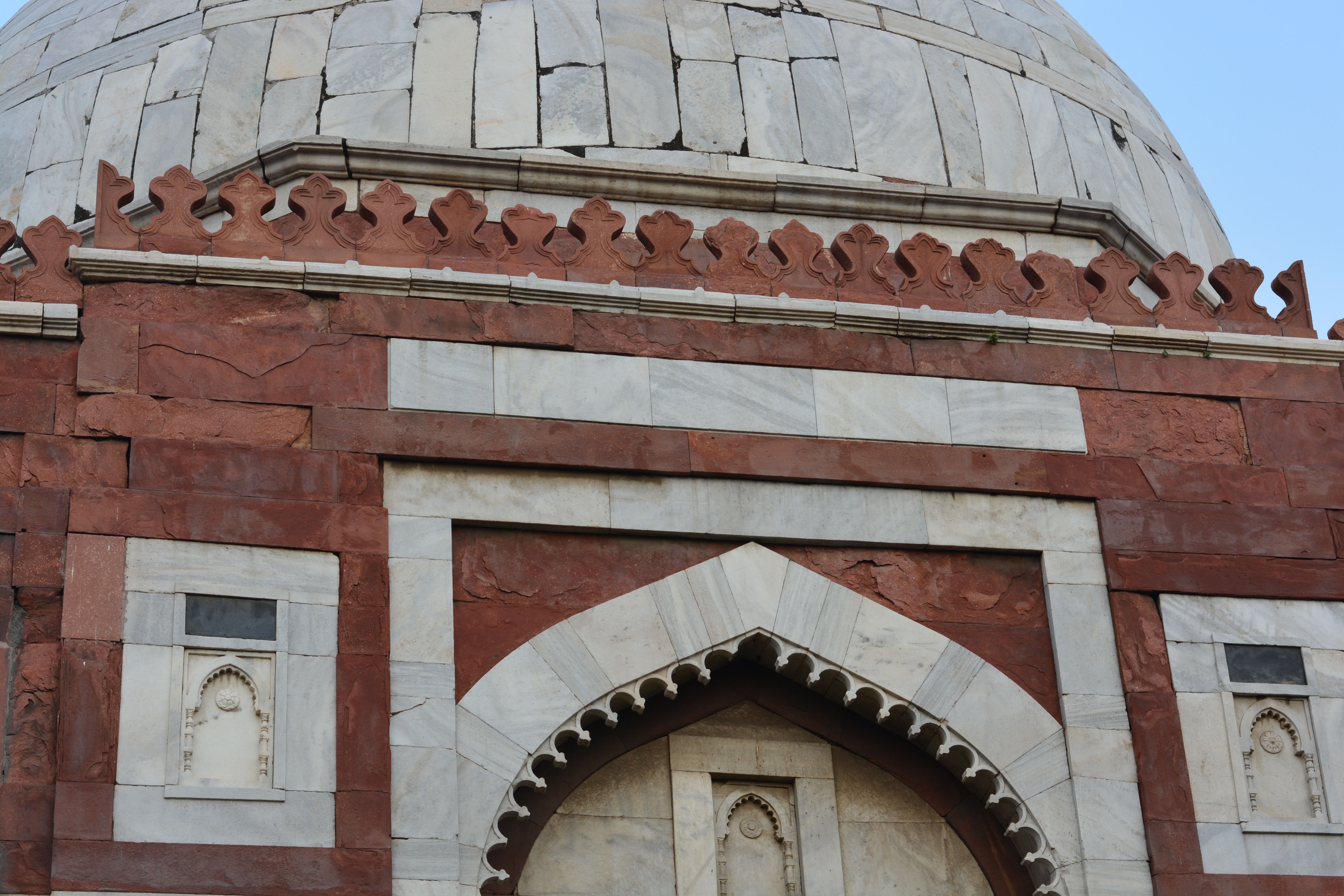 Architectural Detail of Ancient Indian Monument · Free Stock Photo