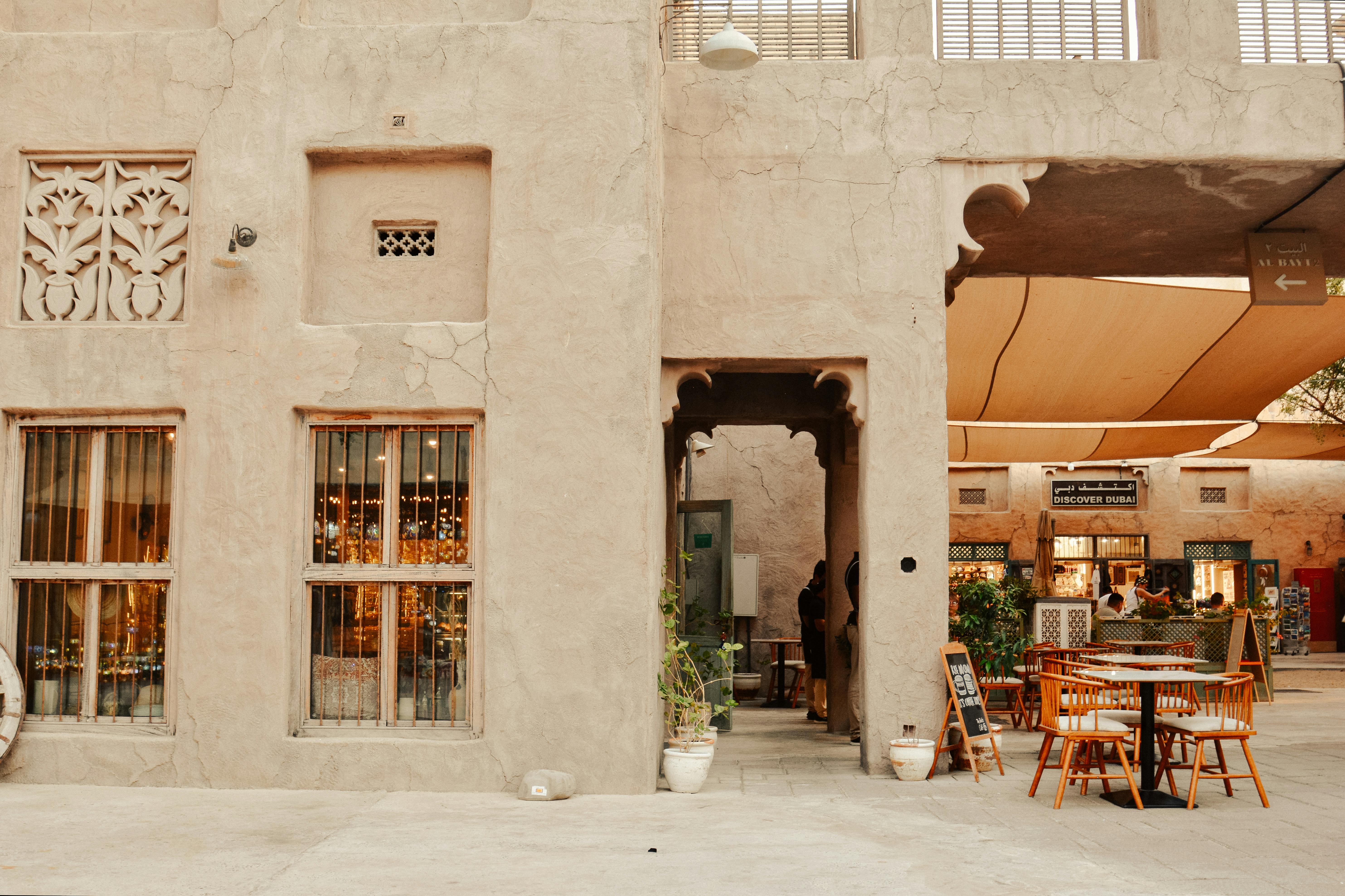 Charming Traditional Courtyard in Dubai · Free Stock Photo