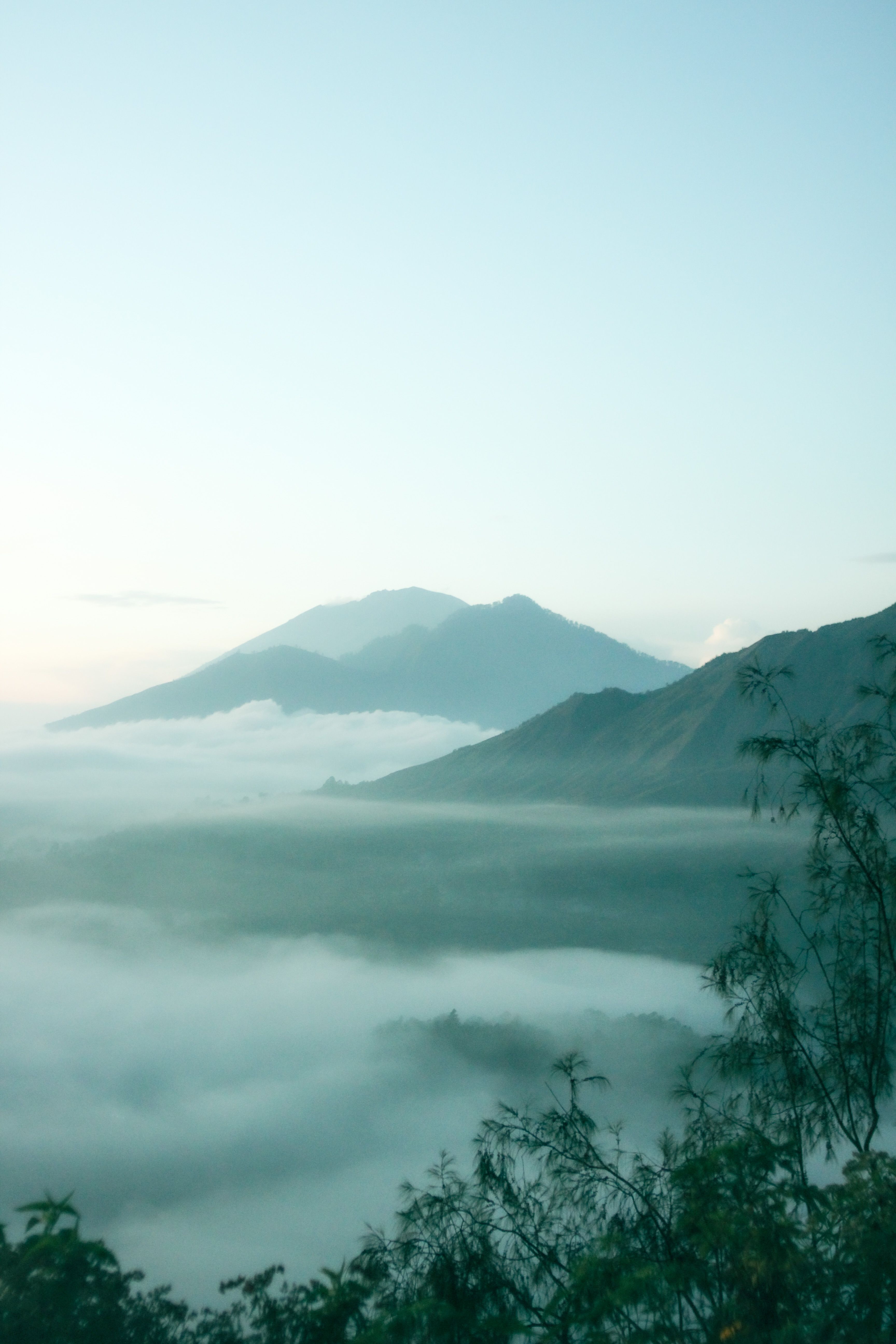 Misty Morning Landscape with Mountain View · Free Stock Photo