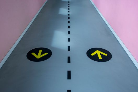 Arrow Down in HTML: Simple Guide to Create Down Arrows