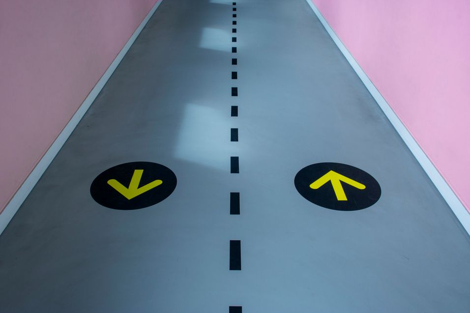 Arrow Down in HTML: Simple Guide to Create Down Arrows