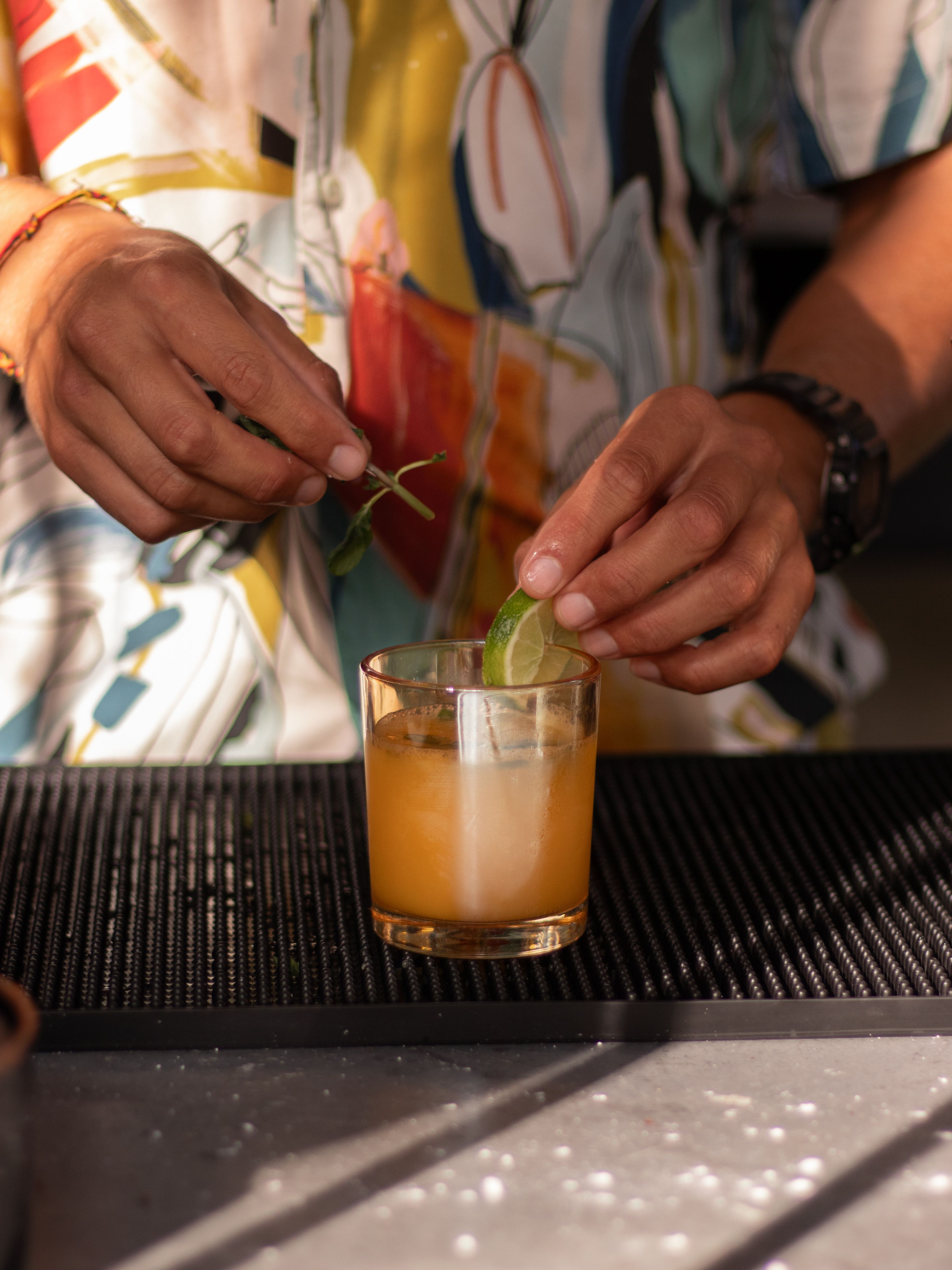 Happy Hour Photos, Download The BEST Free Happy Hour Stock Photos & HD ...