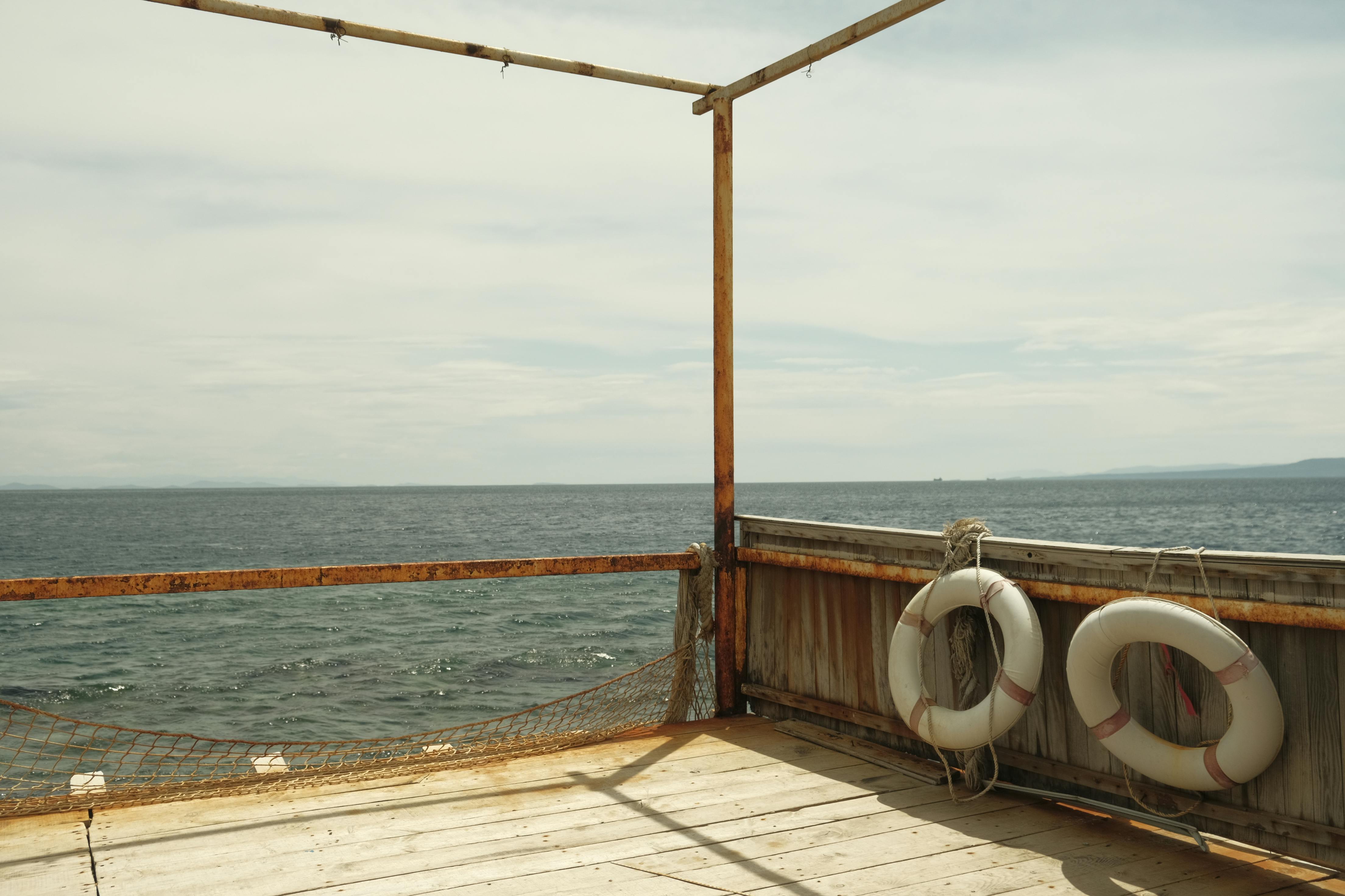 A Old Wooden Pier In Corinthia Greece Photos, Download The BEST Free A ...