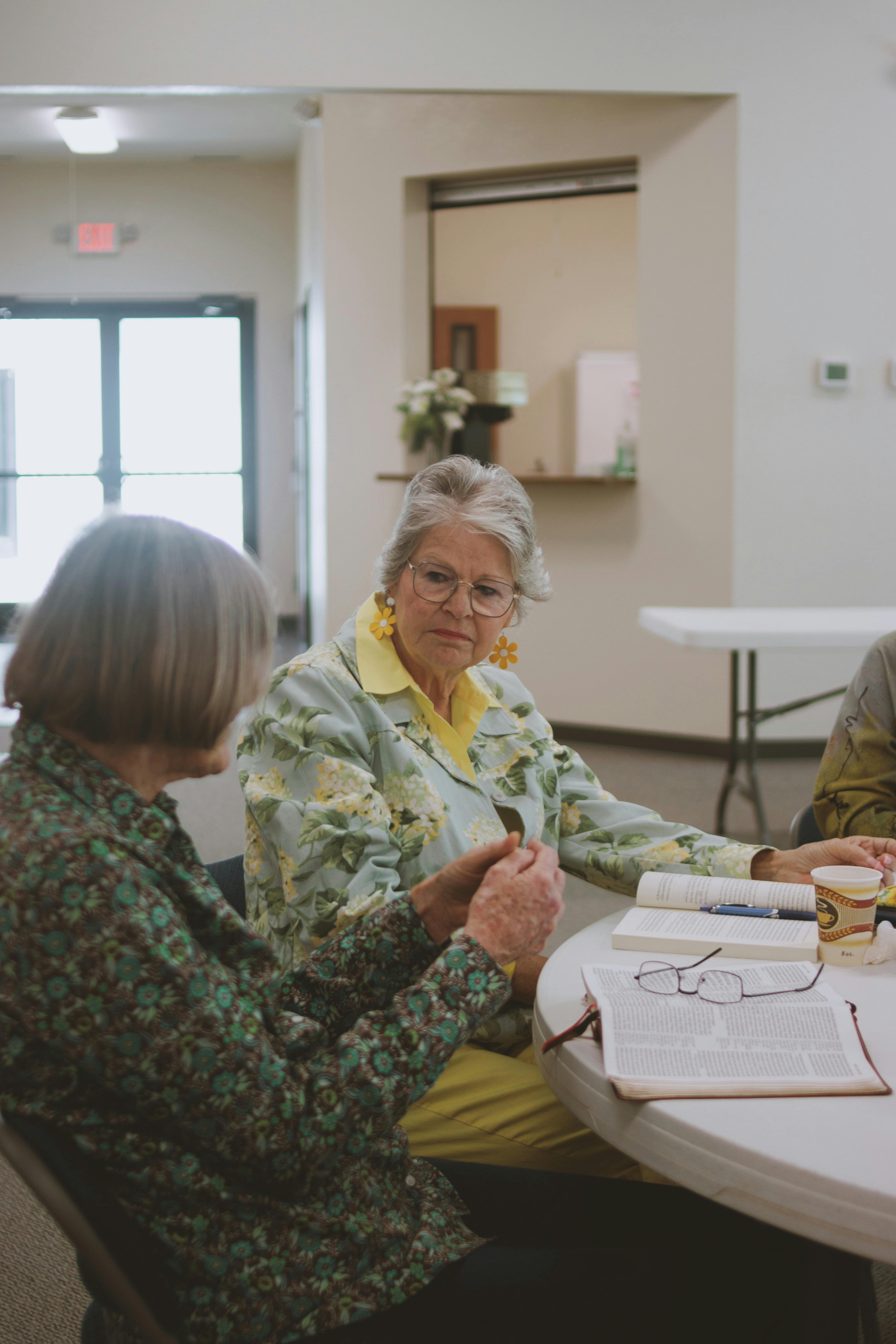 Intergenerational Women's Bible Study Gathering · Free Stock Photo