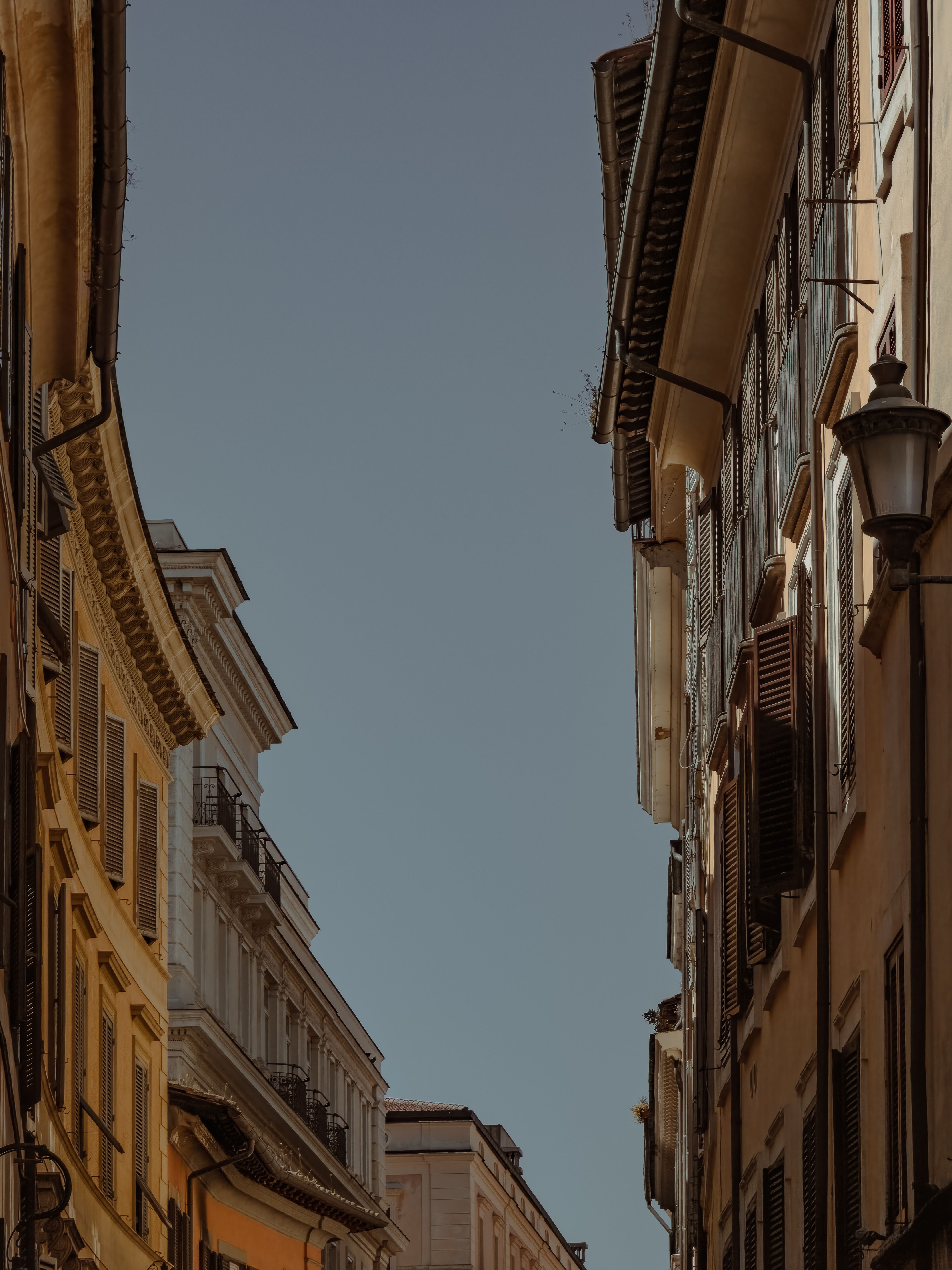 Elegant Street View of Historic Rome Architecture · Free Stock Photo
