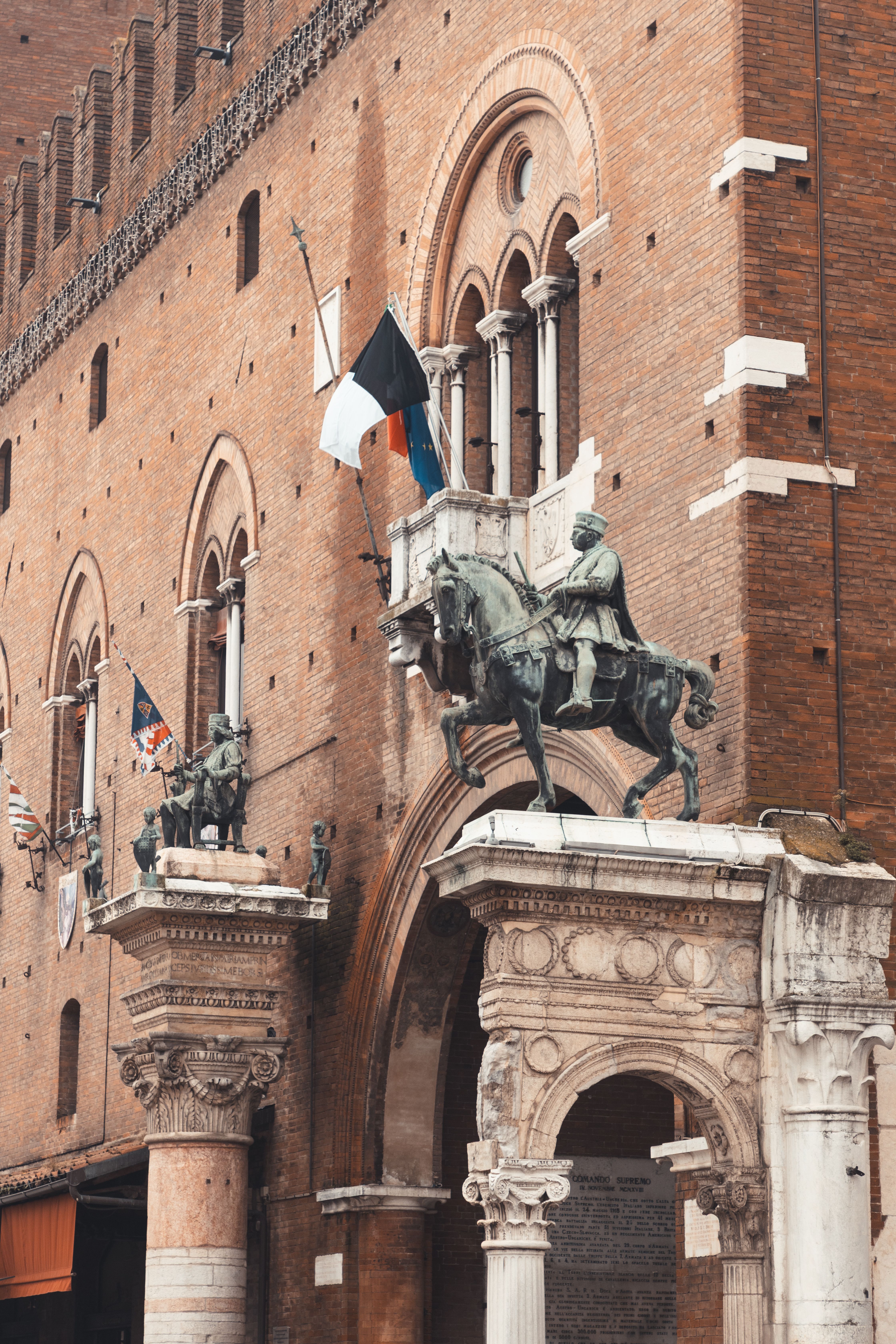 Equestrian Statues on Historic Italian Building · Free Stock Photo