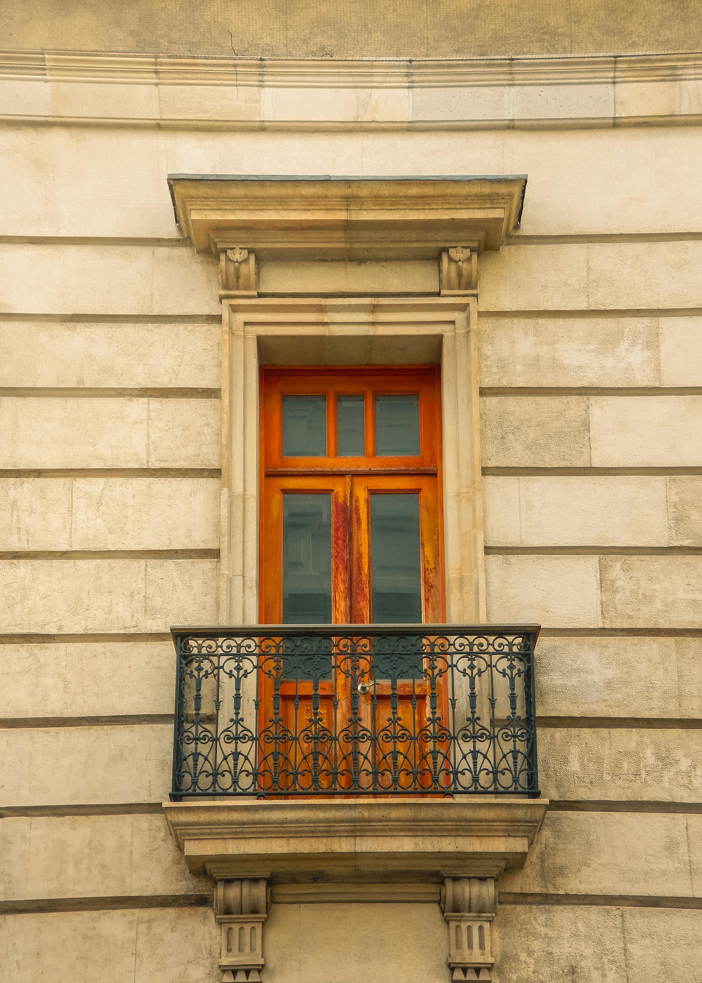 Elegant Balcony on Historic Building in Pachuca · Free Stock Photo