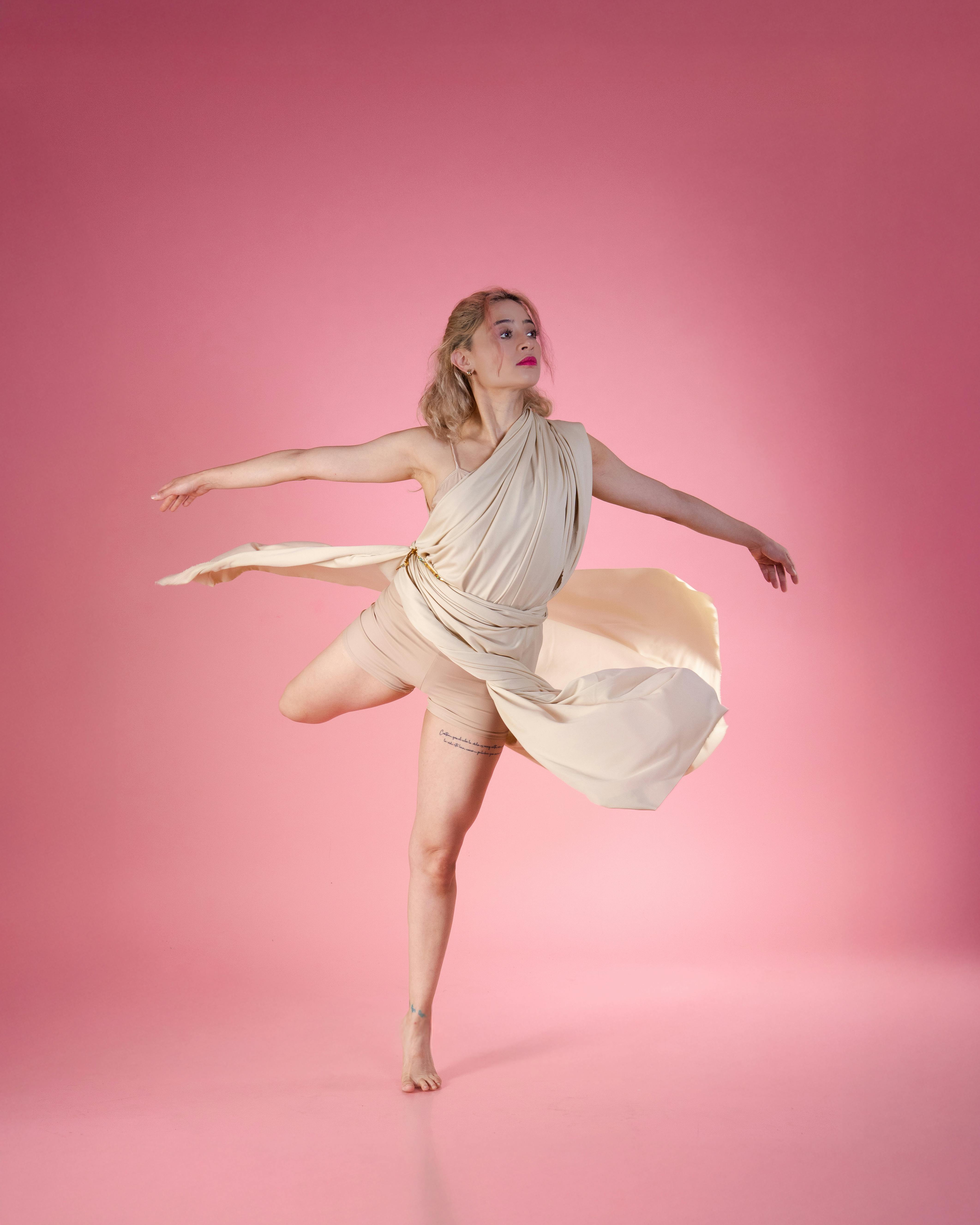 Latina+Pfp Photos, Download The BEST Free Latina+Pfp Stock Photos & HD ...