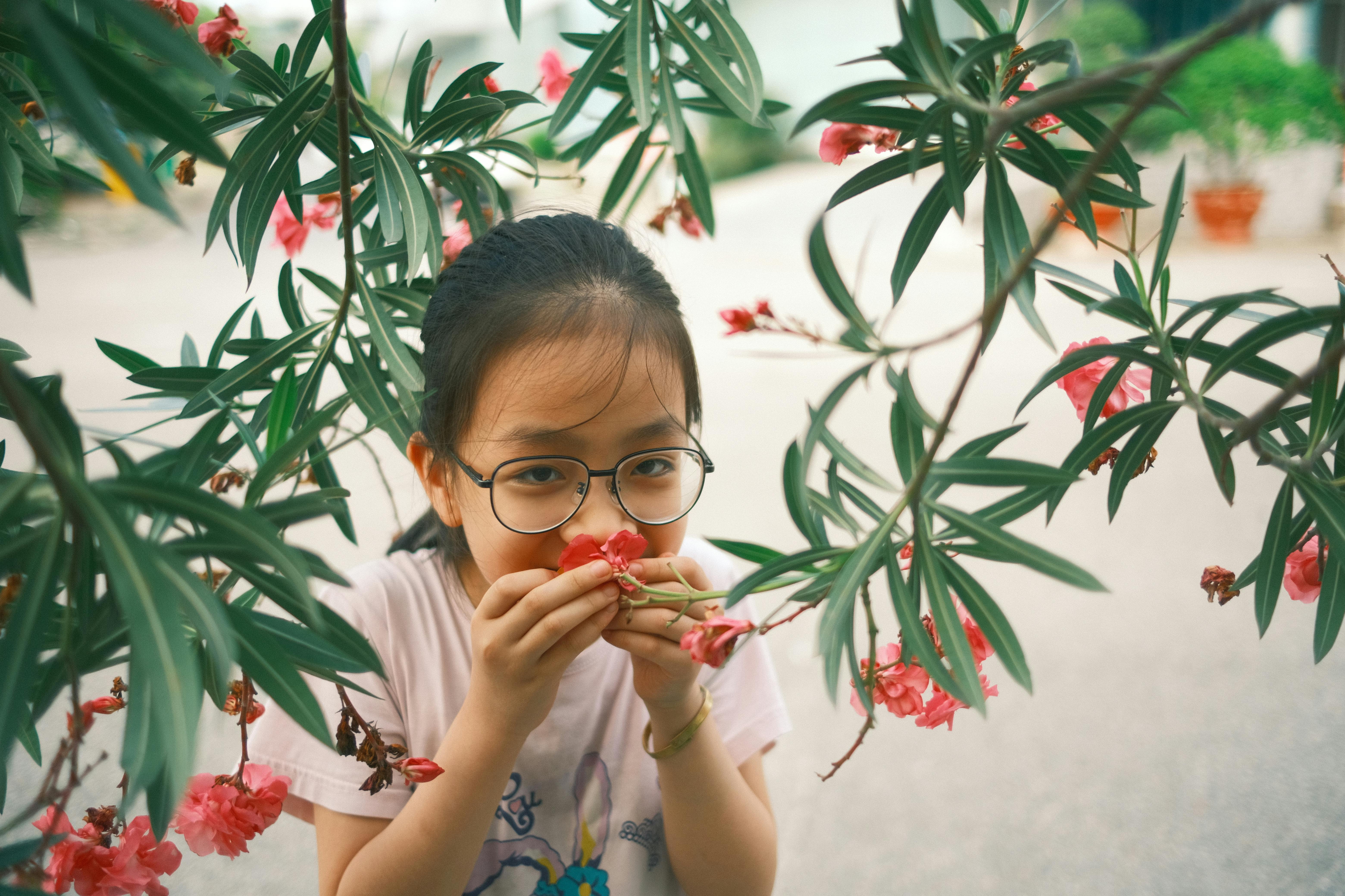 Yolobit Girl Photos, Download The BEST Free Yolobit Girl Stock Photos & HD Images