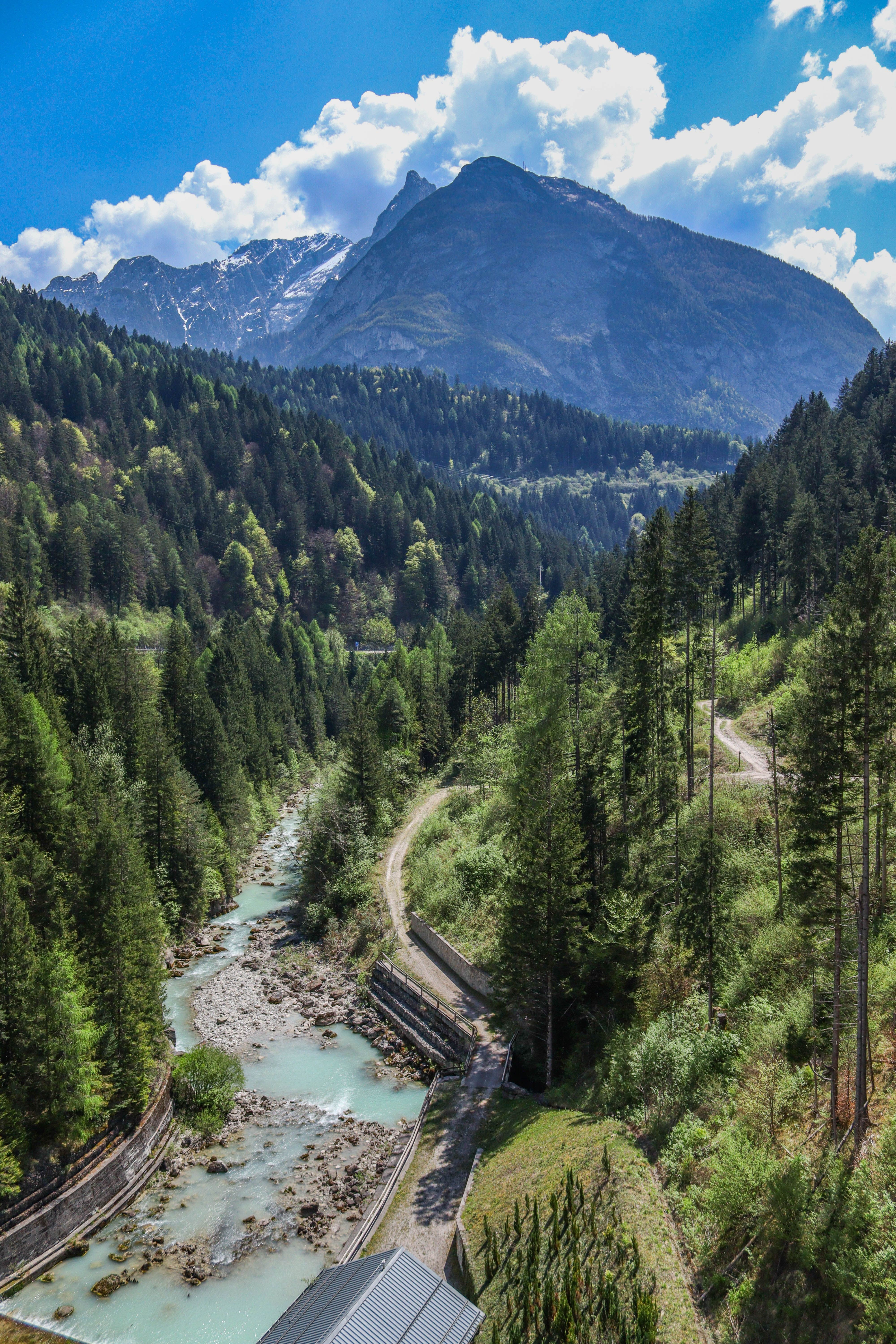 Scenic Alpine Landscape with Mountain Views · Free Stock Photo
