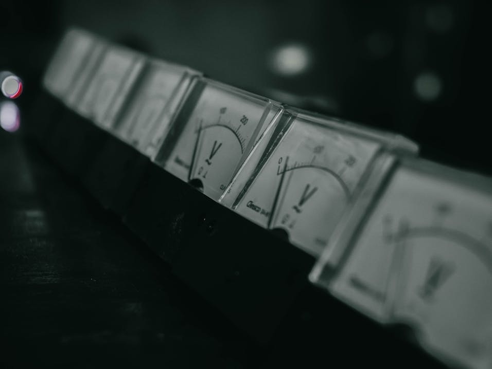 Lipo Battery Voltage Chart: Guide for Peak Performance