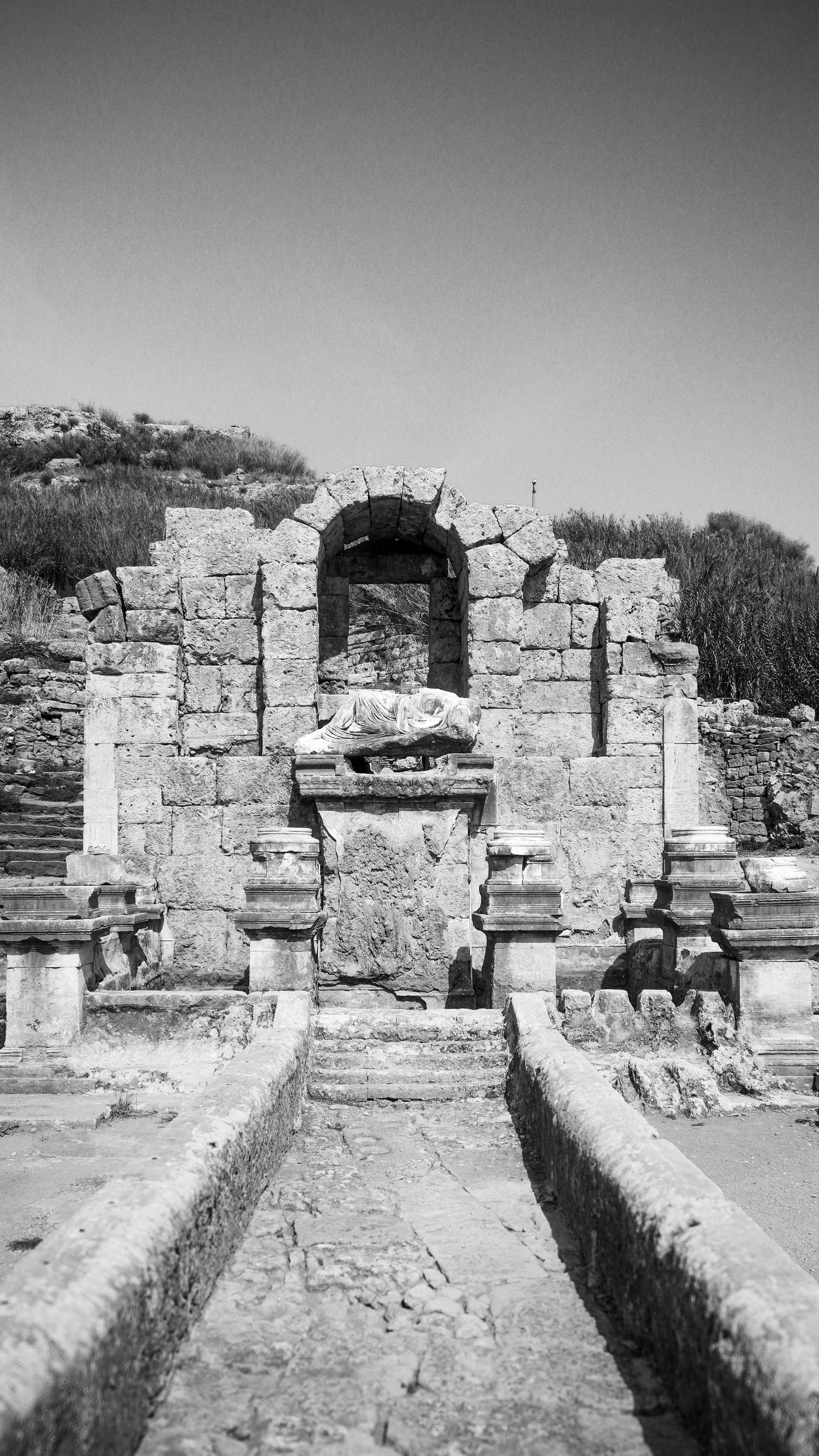 Ancient Roman Ruins in Black and White · Free Stock Photo