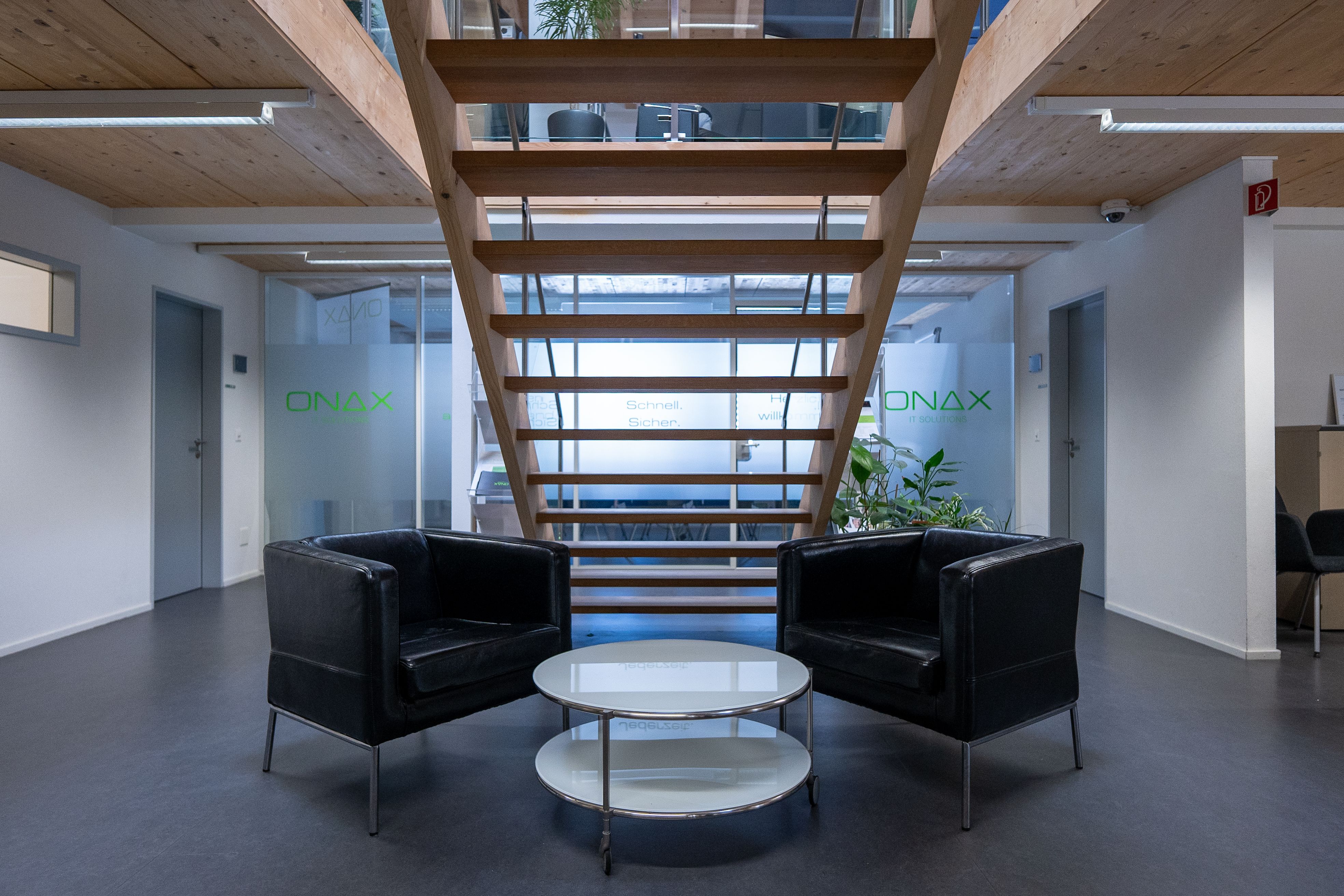 Office Decor Photos, Download The BEST Free Office Decor Stock Photos ...