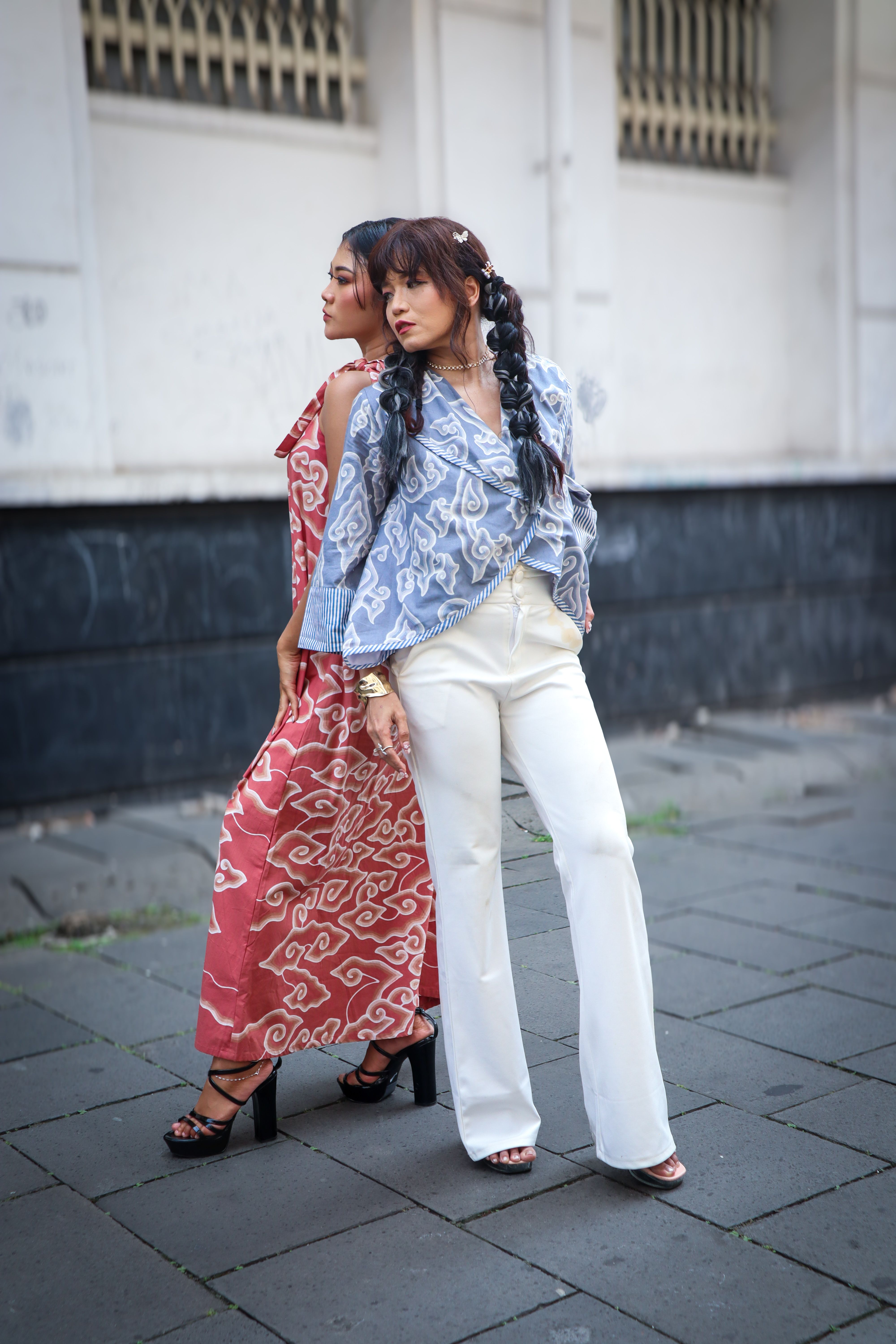 Fashionable Women in Jakarta Street Style · Free Stock Photo