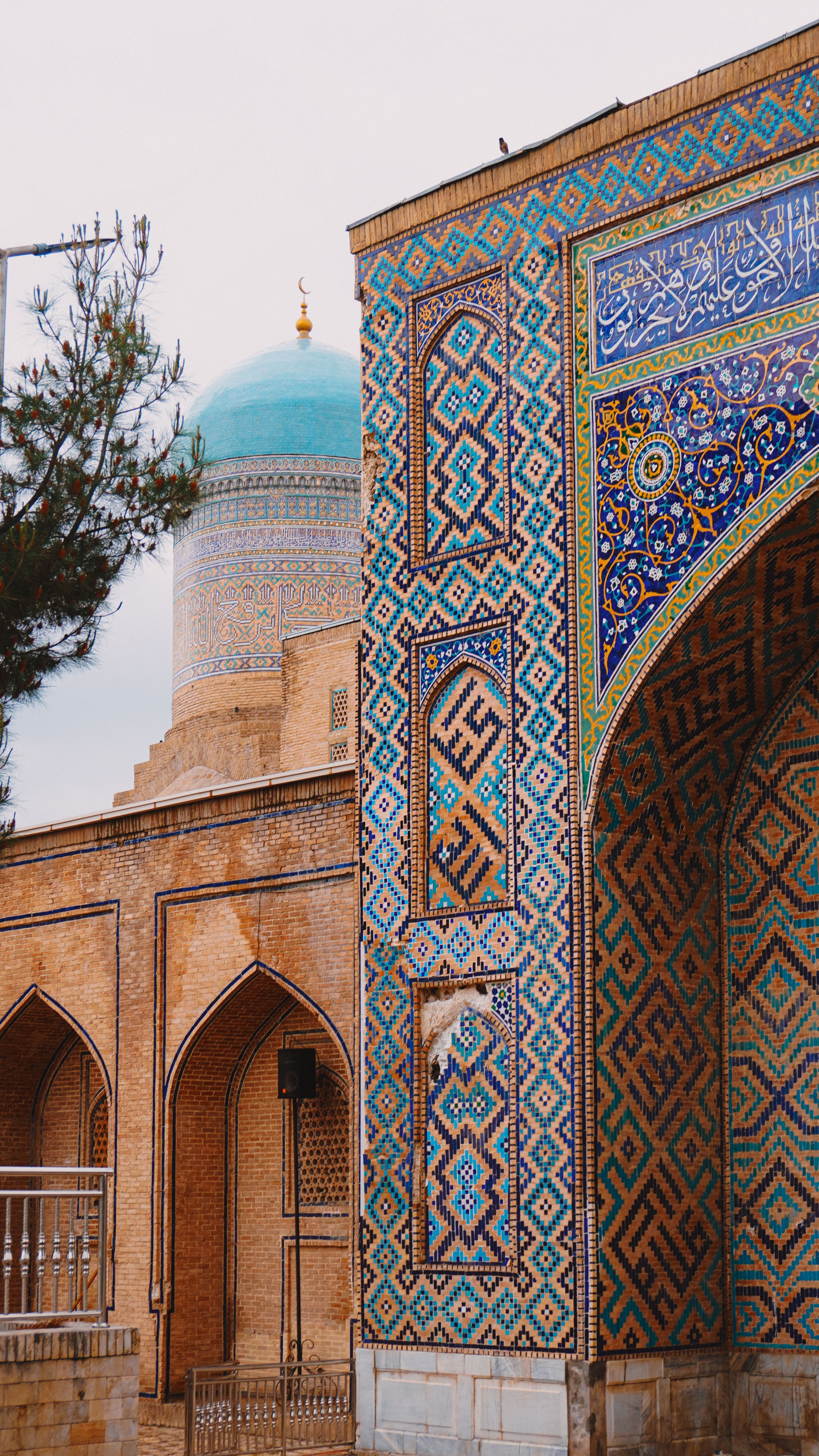 Intricate Mosaic Architecture in Samarkand, Uzbekistan · Free Stock Photo