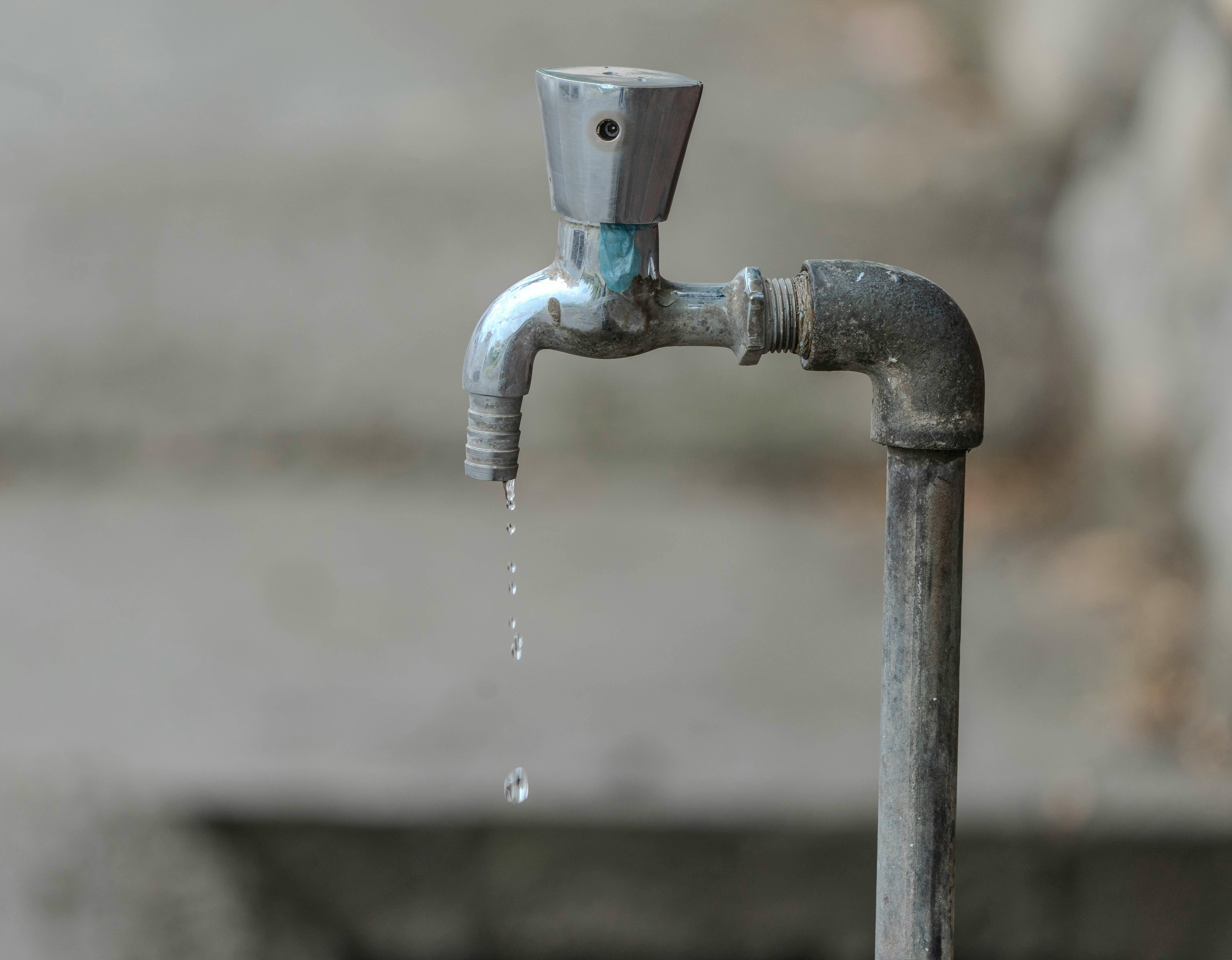 Close-up of Dripping Outdoor Water Tap · Free Stock Photo