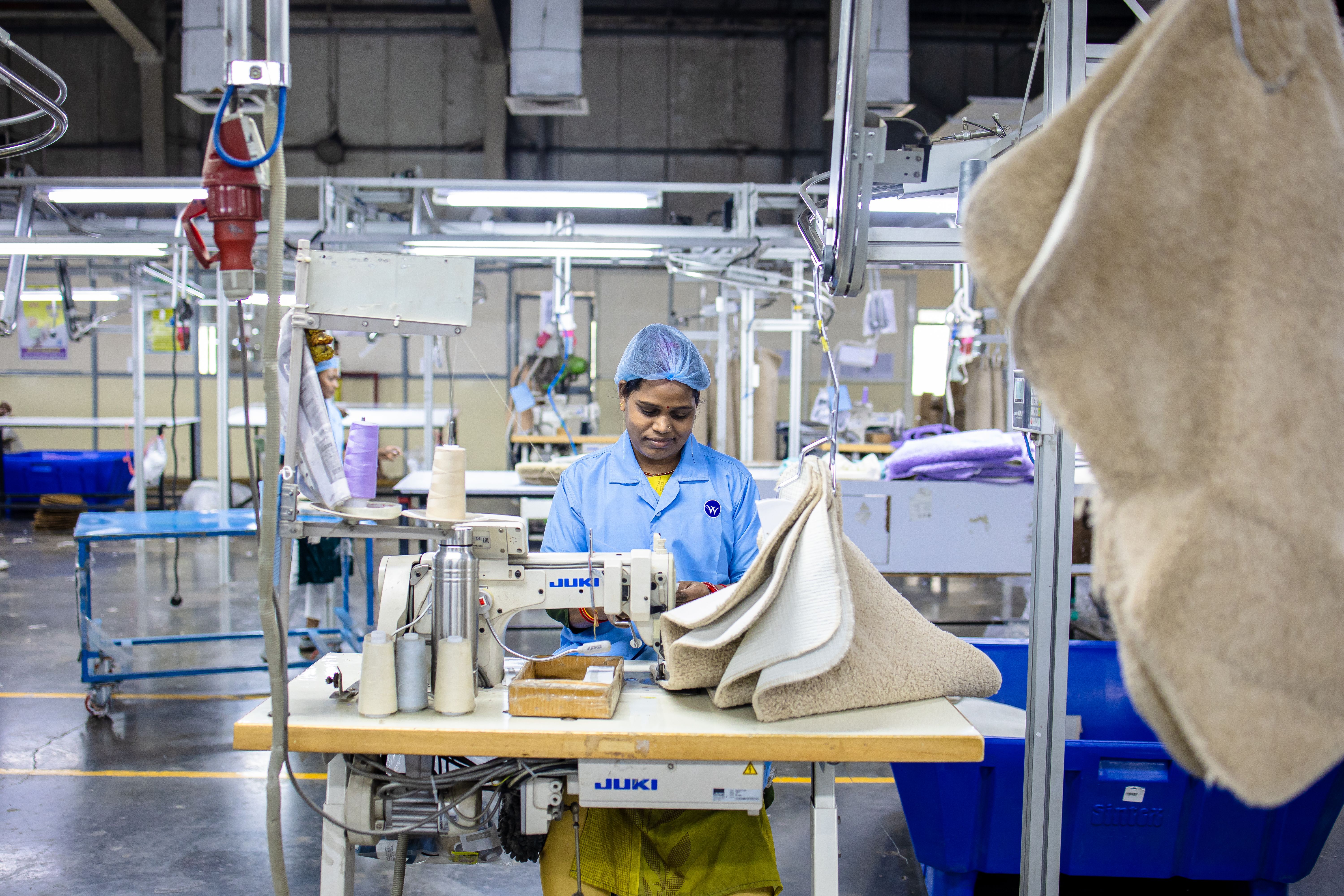 Sewing Factory Photos, Download The BEST Free Sewing Factory Stock ...