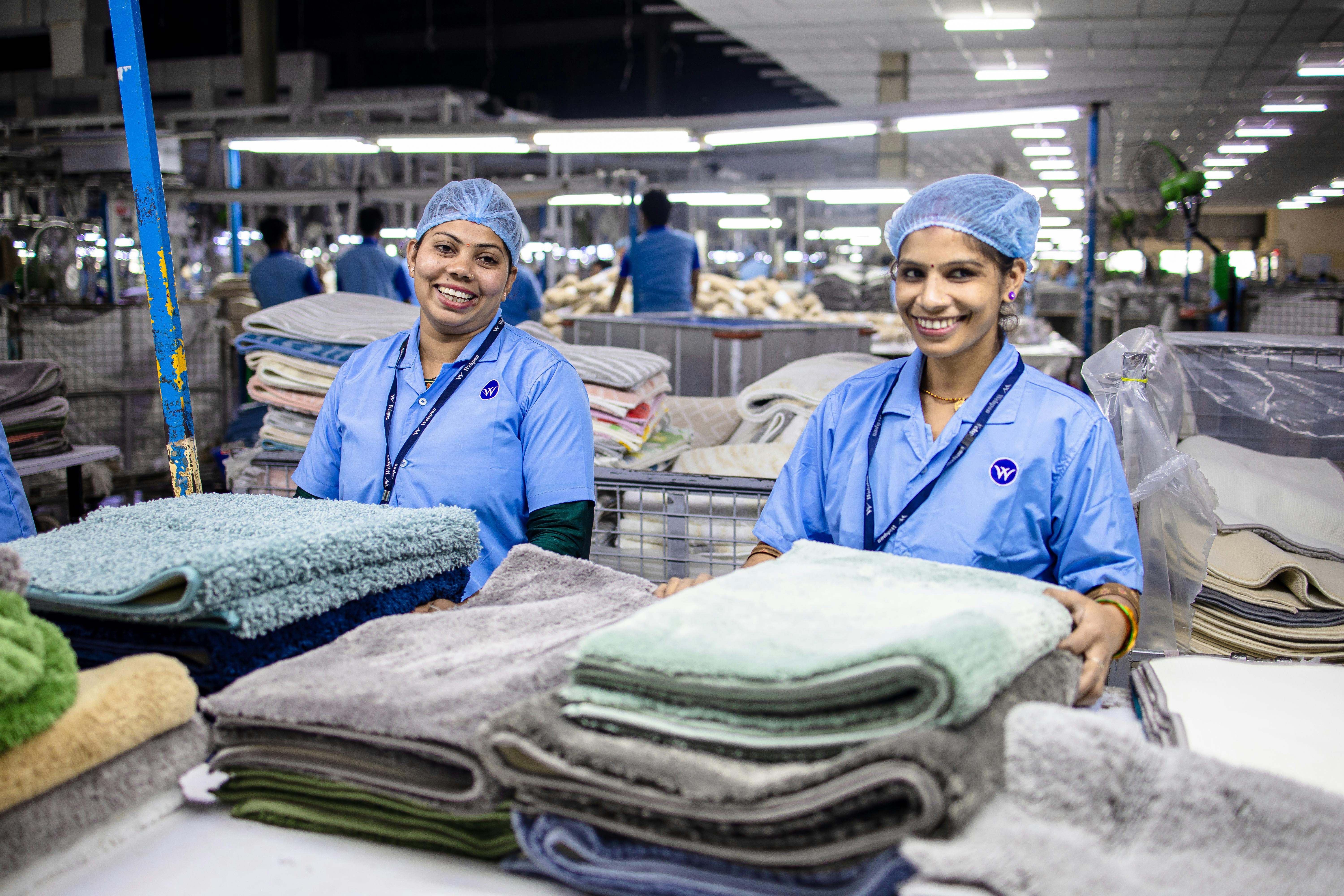 Factory Workers Lineup Photos, Download The BEST Free Factory Workers ...