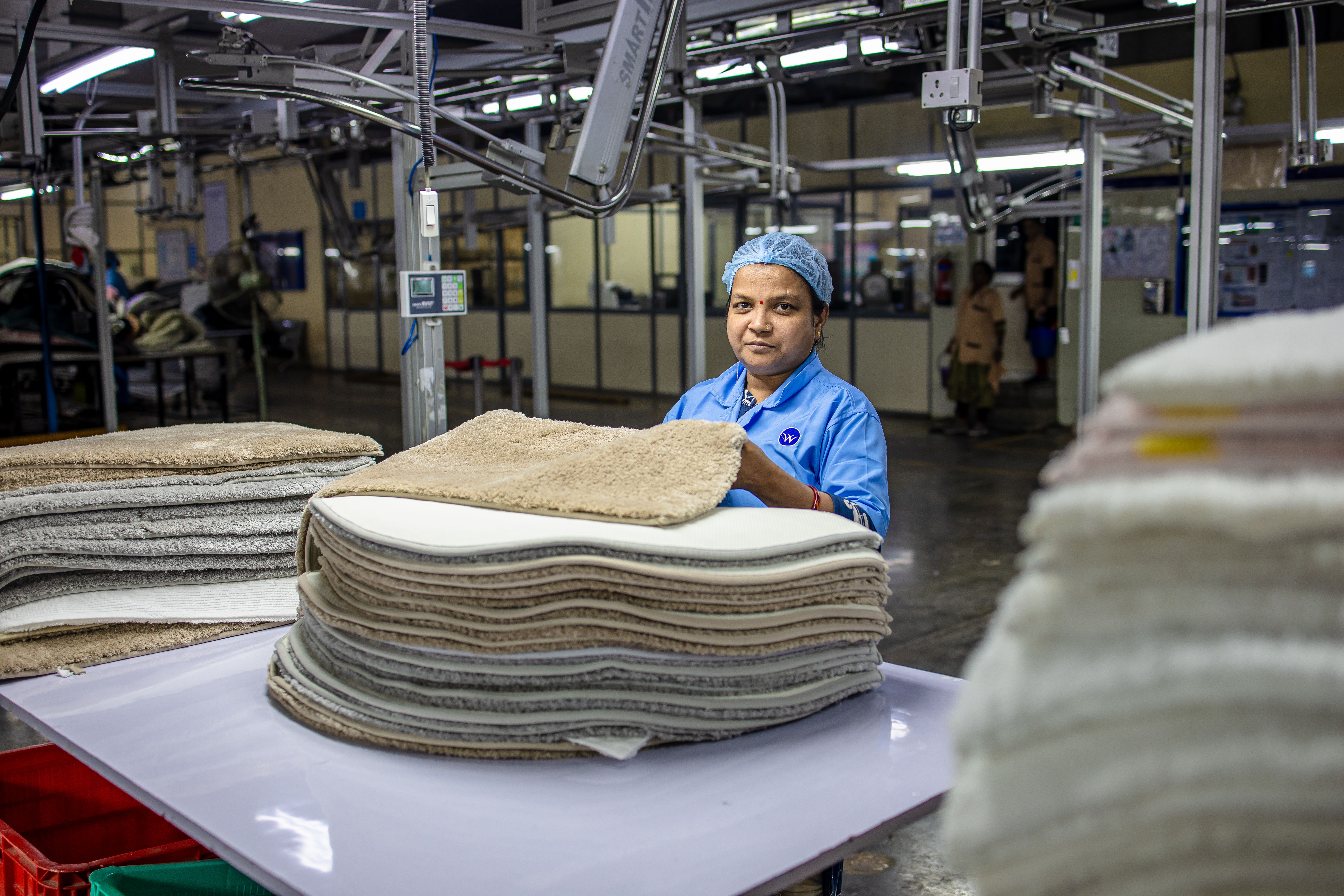 Supervisors Giving Instruction To Workers Of Factory Photos, Download ...