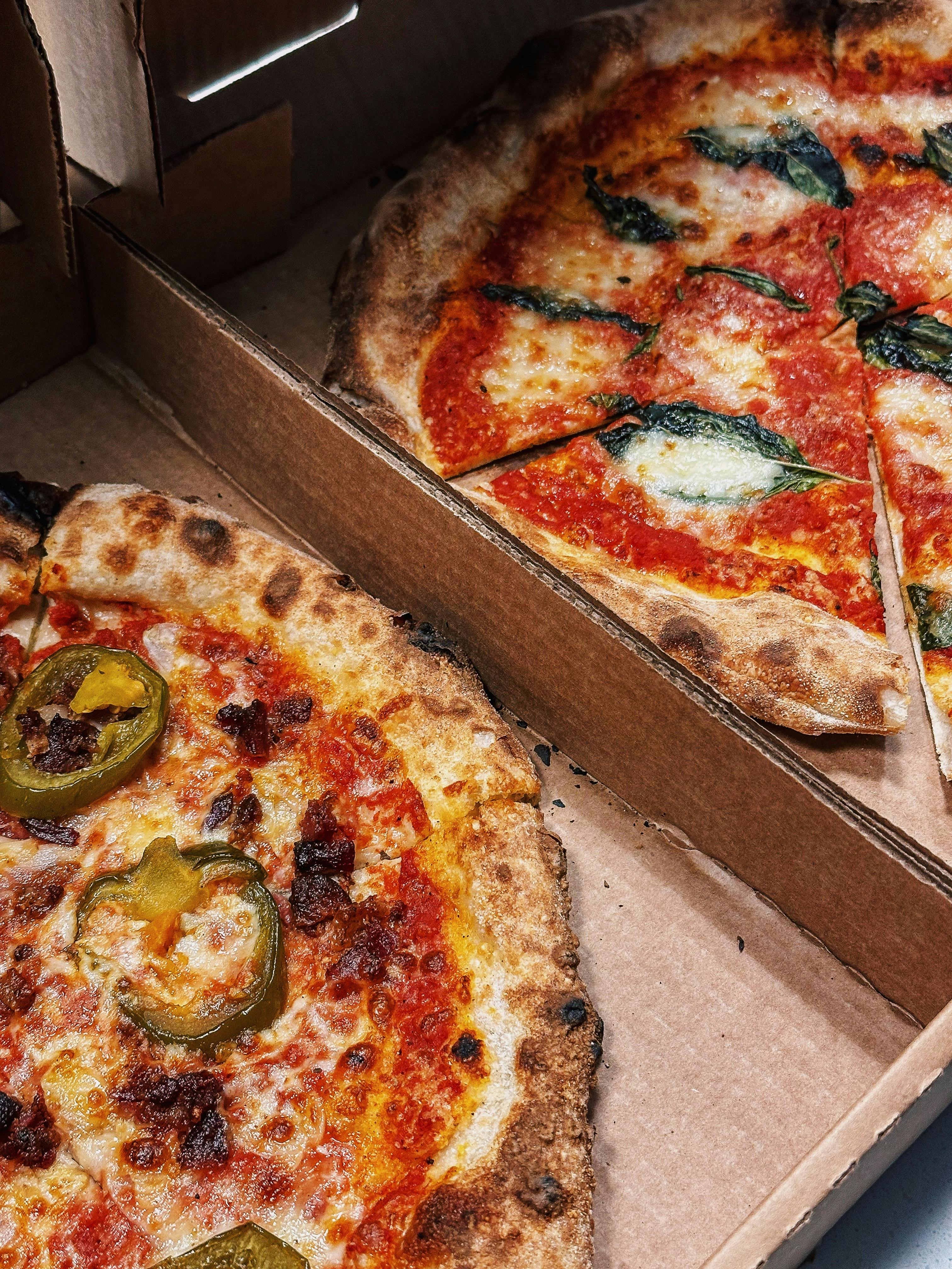 Neapolitan Pizza in Box · Free Stock Photo