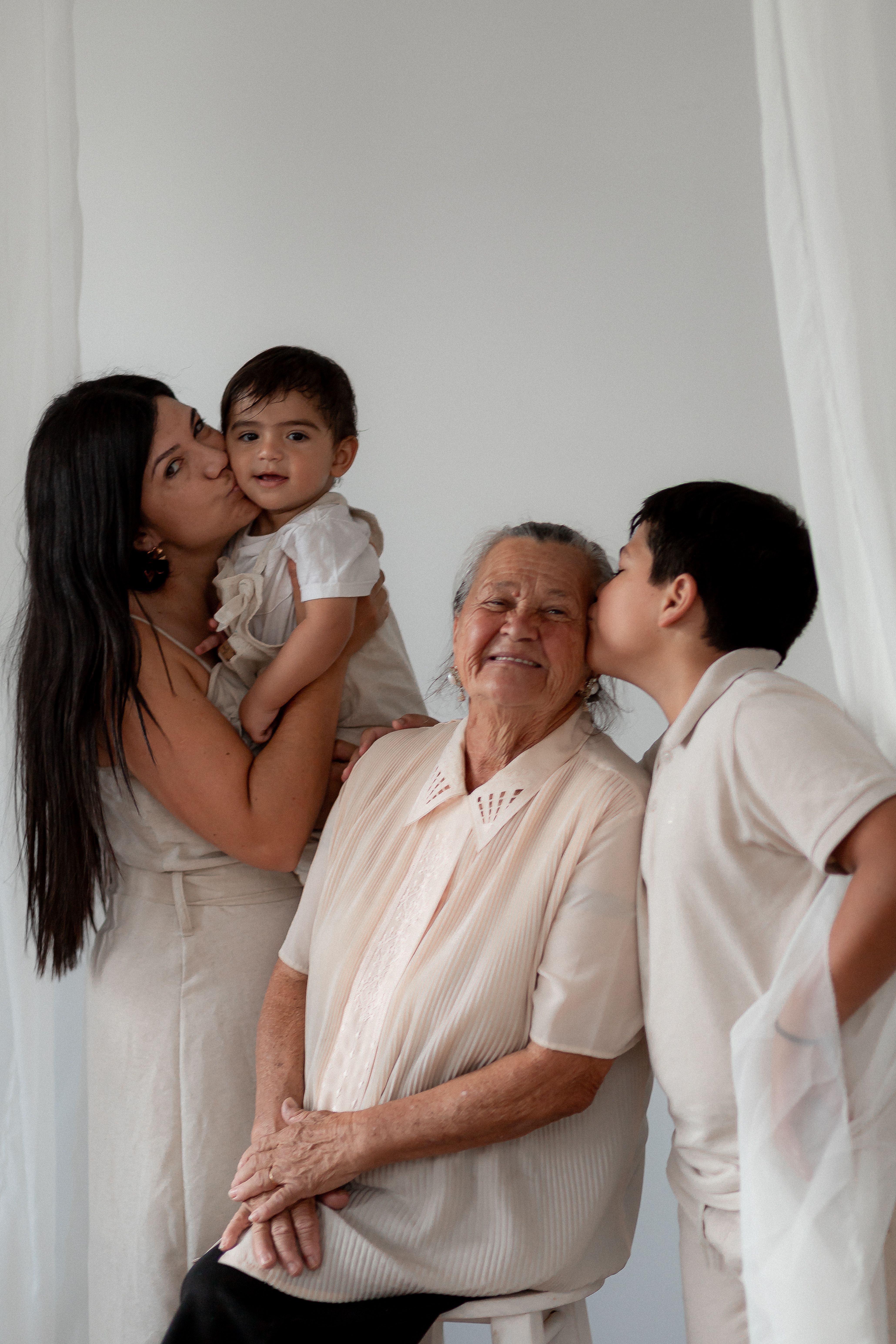 Family Reunion Photos, Download The BEST Free Family Reunion Stock ...