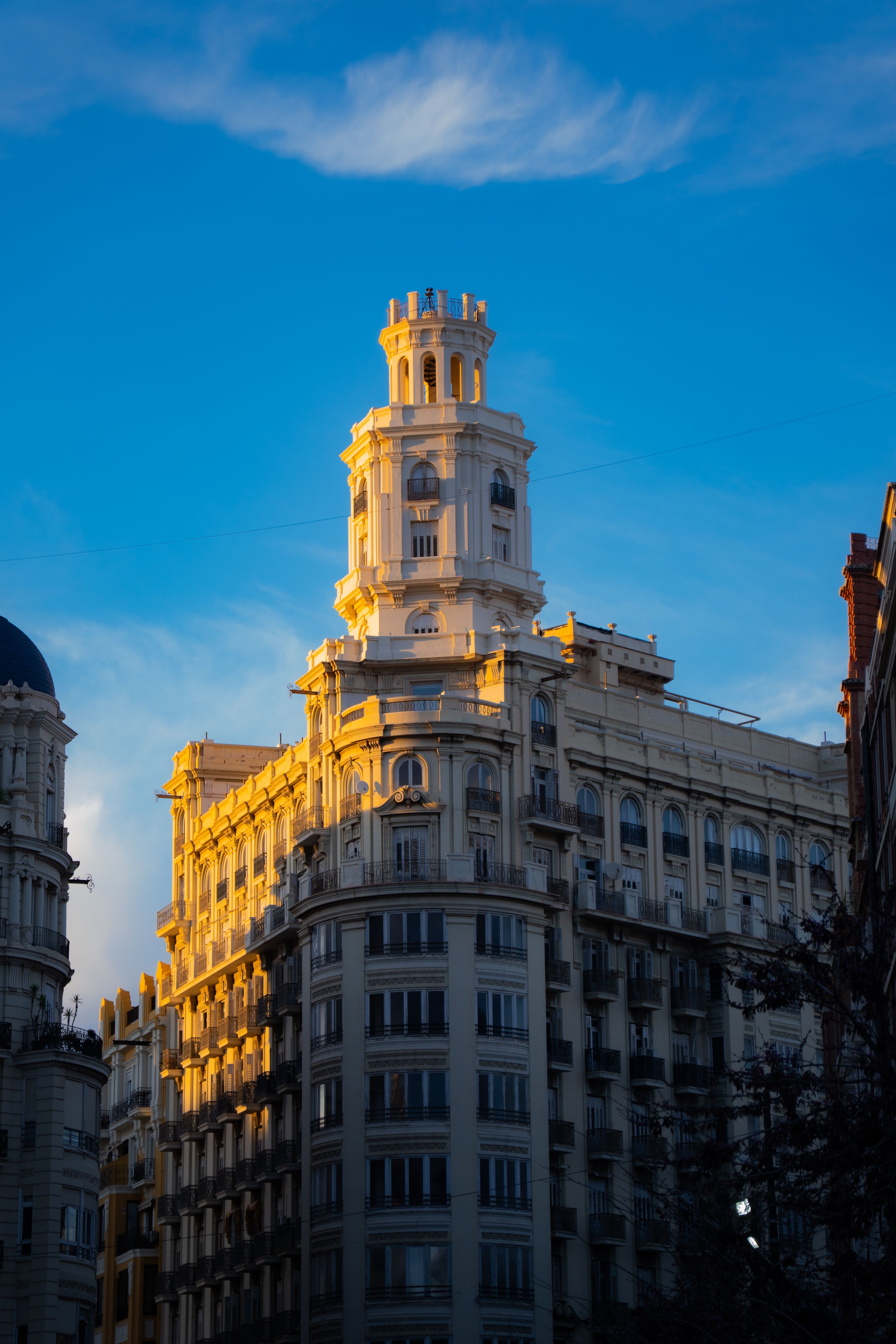 Historic Building in Valencia at Sunset · Free Stock Photo