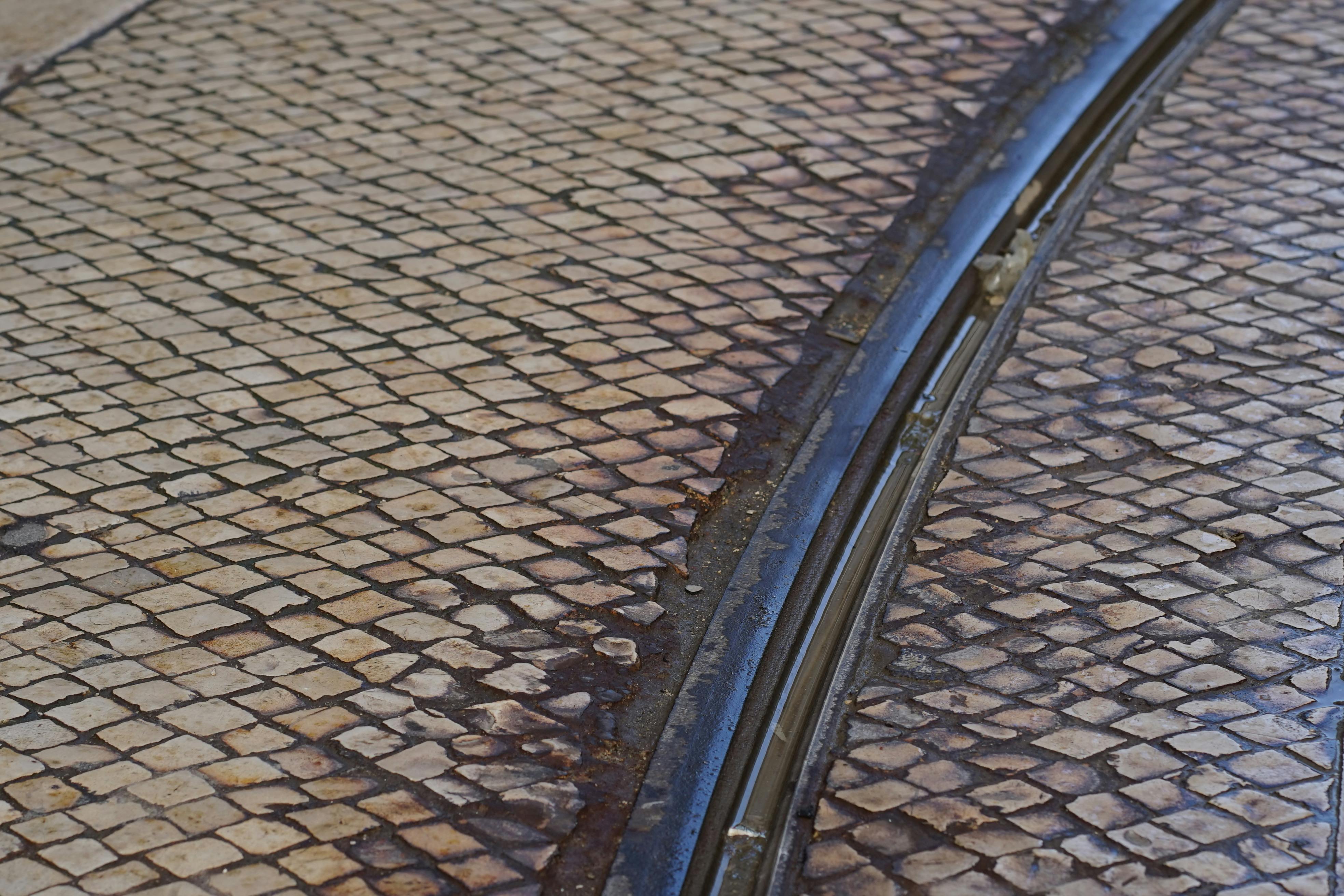 Road Trolley Photos, Download The BEST Free Road Trolley Stock Photos ...