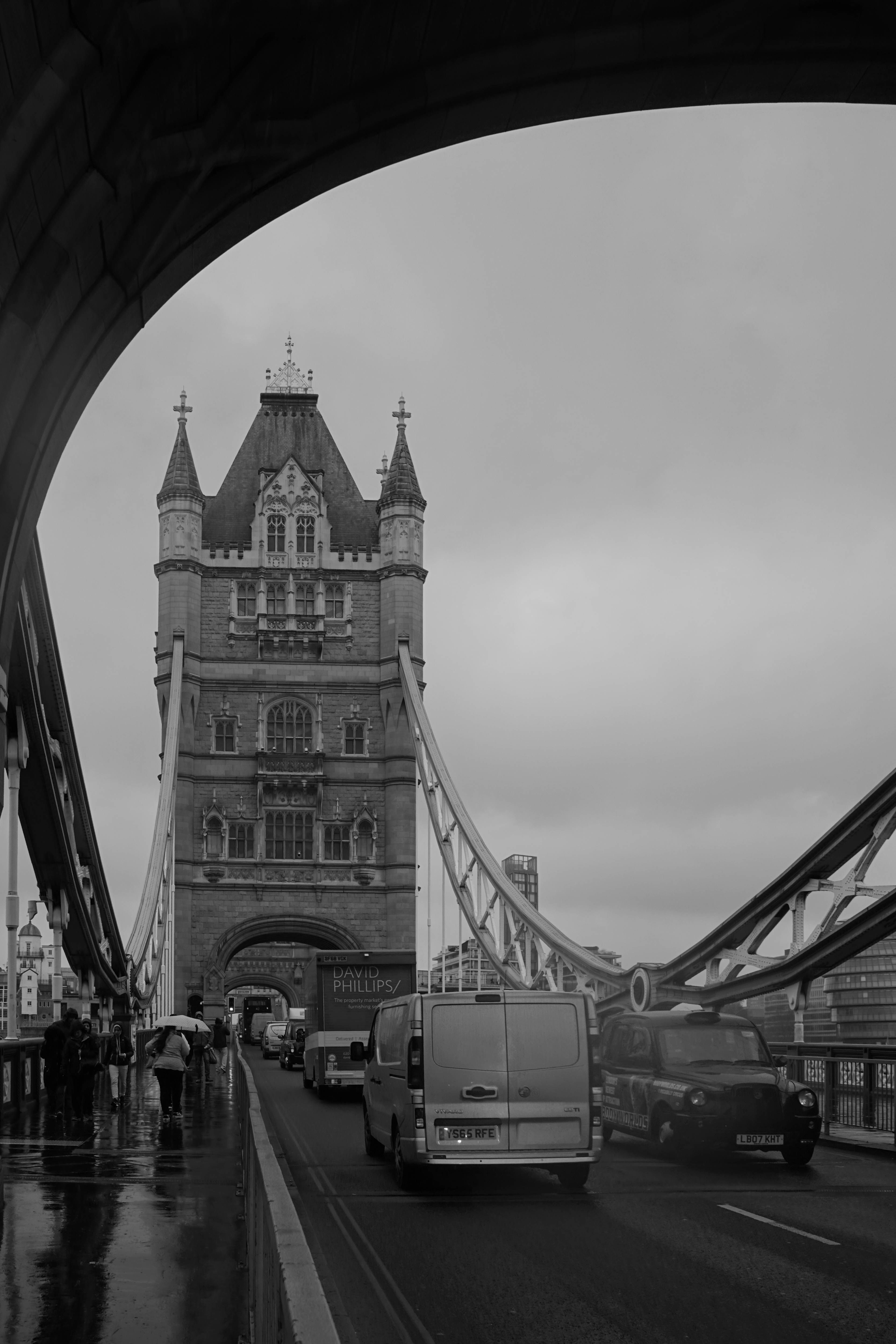 Black and White Urban View of London Tower Bridge · Free Stock Photo