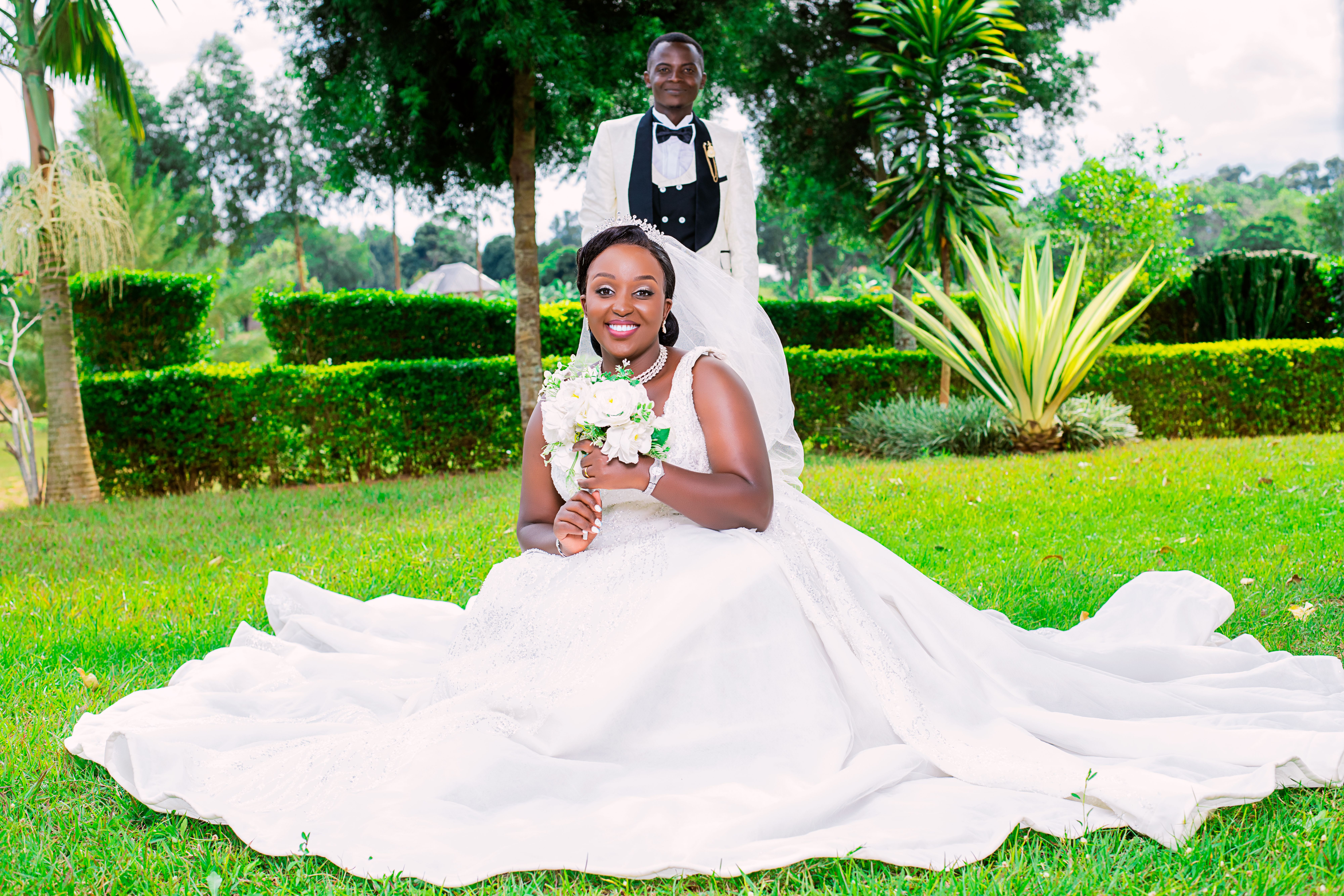 Elegant Outdoor Wedding Photoshoot in Greenery · Free Stock Photo