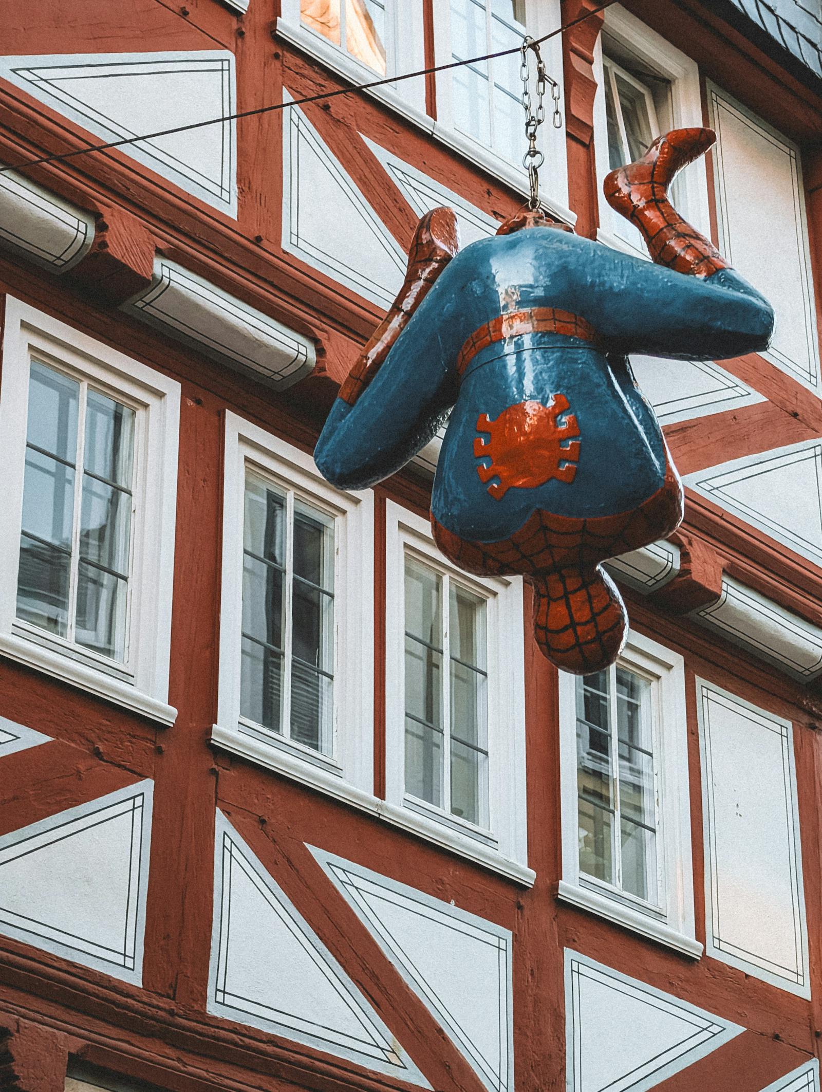 Spiderman Hanging Upside Down Photos, Download The BEST Free Spiderman ...