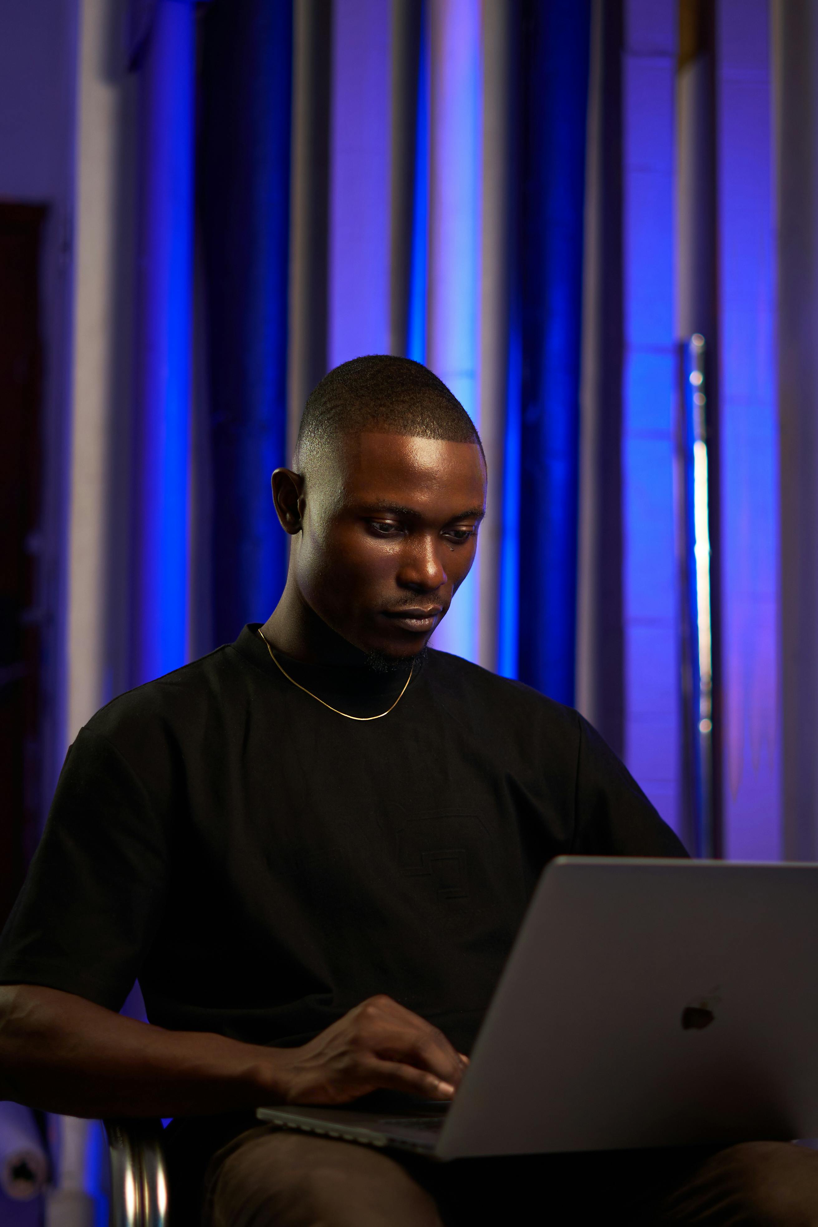 Laptop Dp Photos, Download The BEST Free Laptop Dp Stock Photos & HD Images