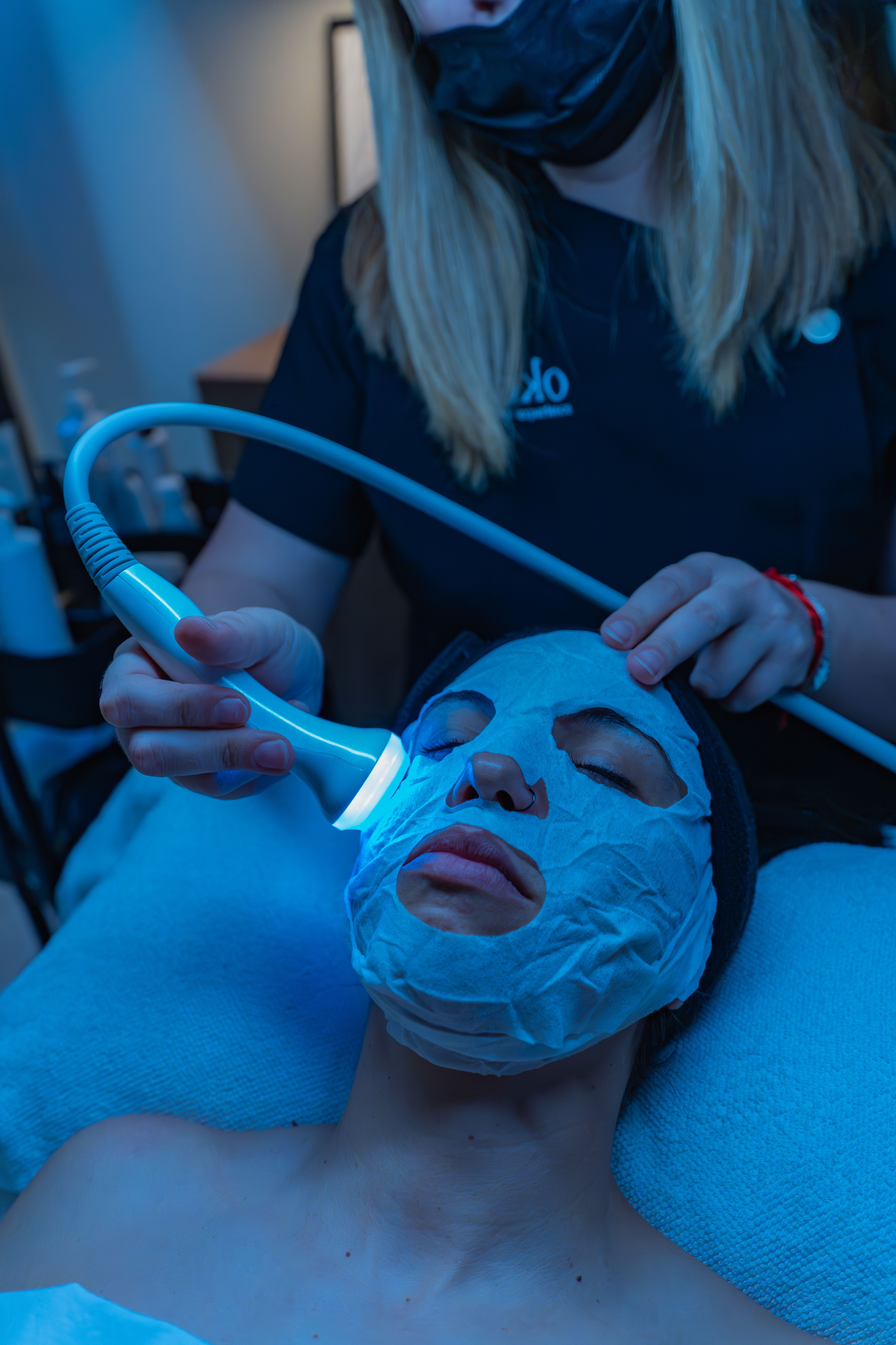 Professional Facial Treatment in Spa Setting · Free Stock Photo
