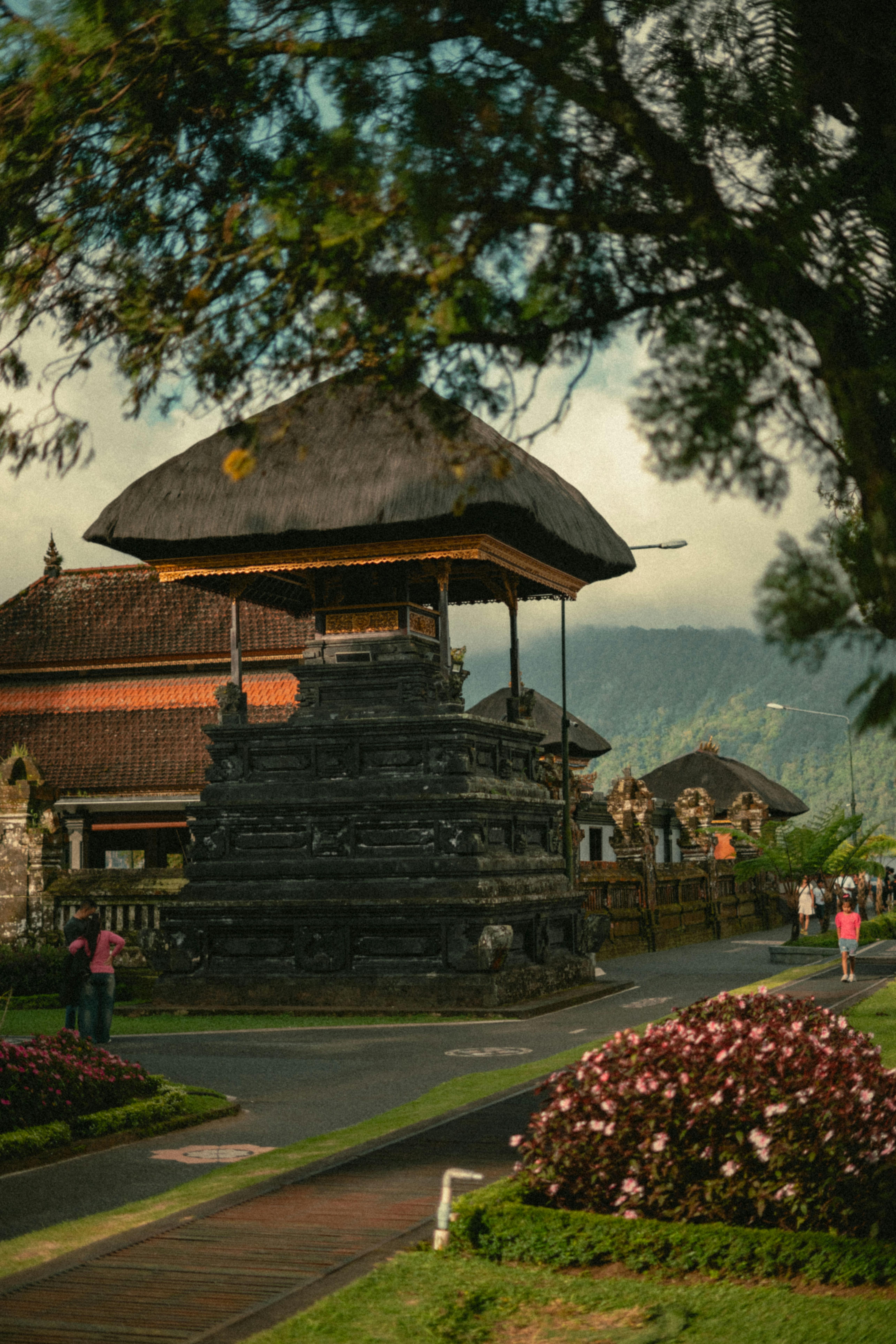 Traditional Balinese Temple in Lush Landscape · Free Stock Photo
