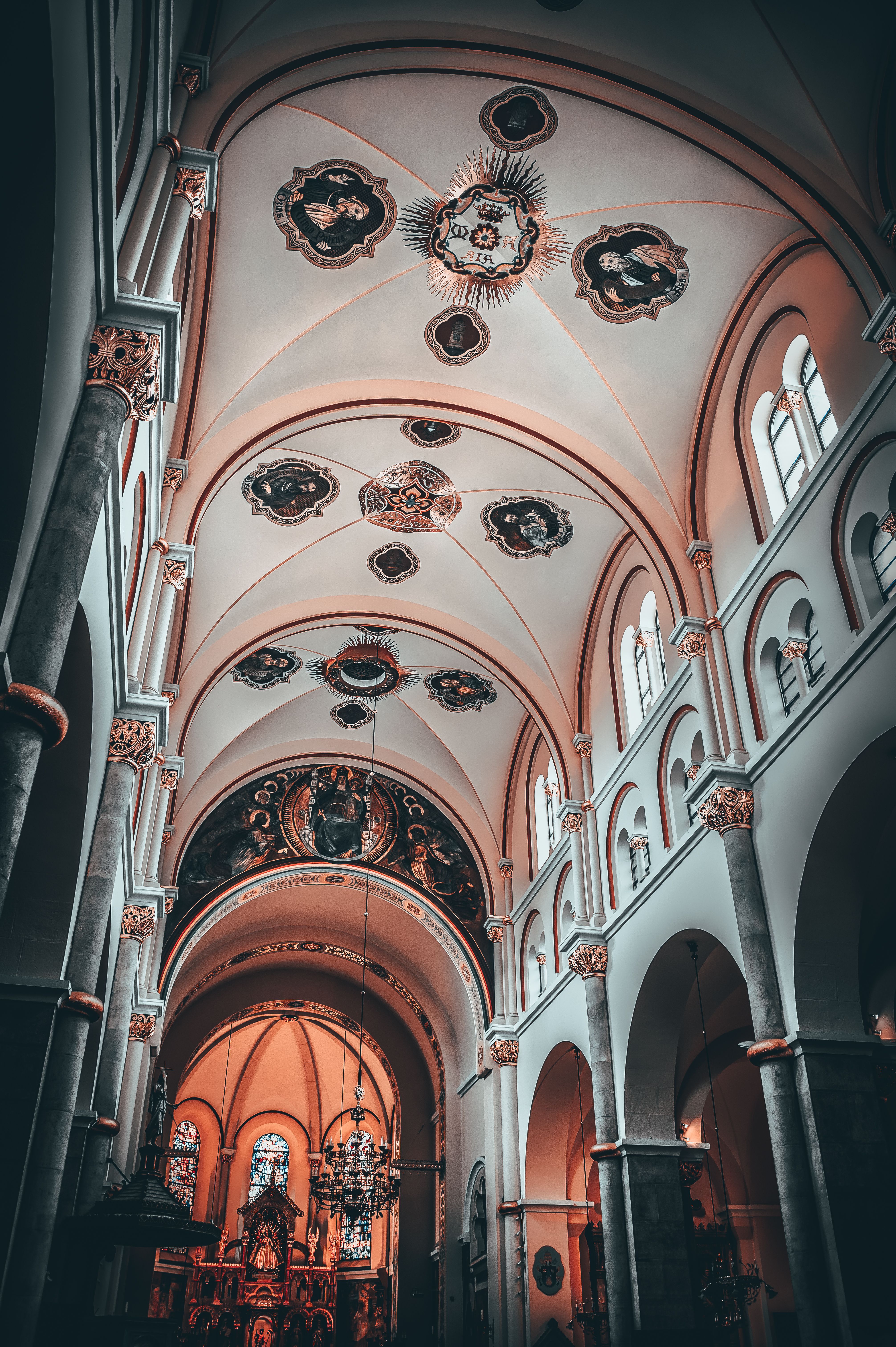 Stunning Gothic Church Interior with Ornate Ceiling · Free Stock Photo