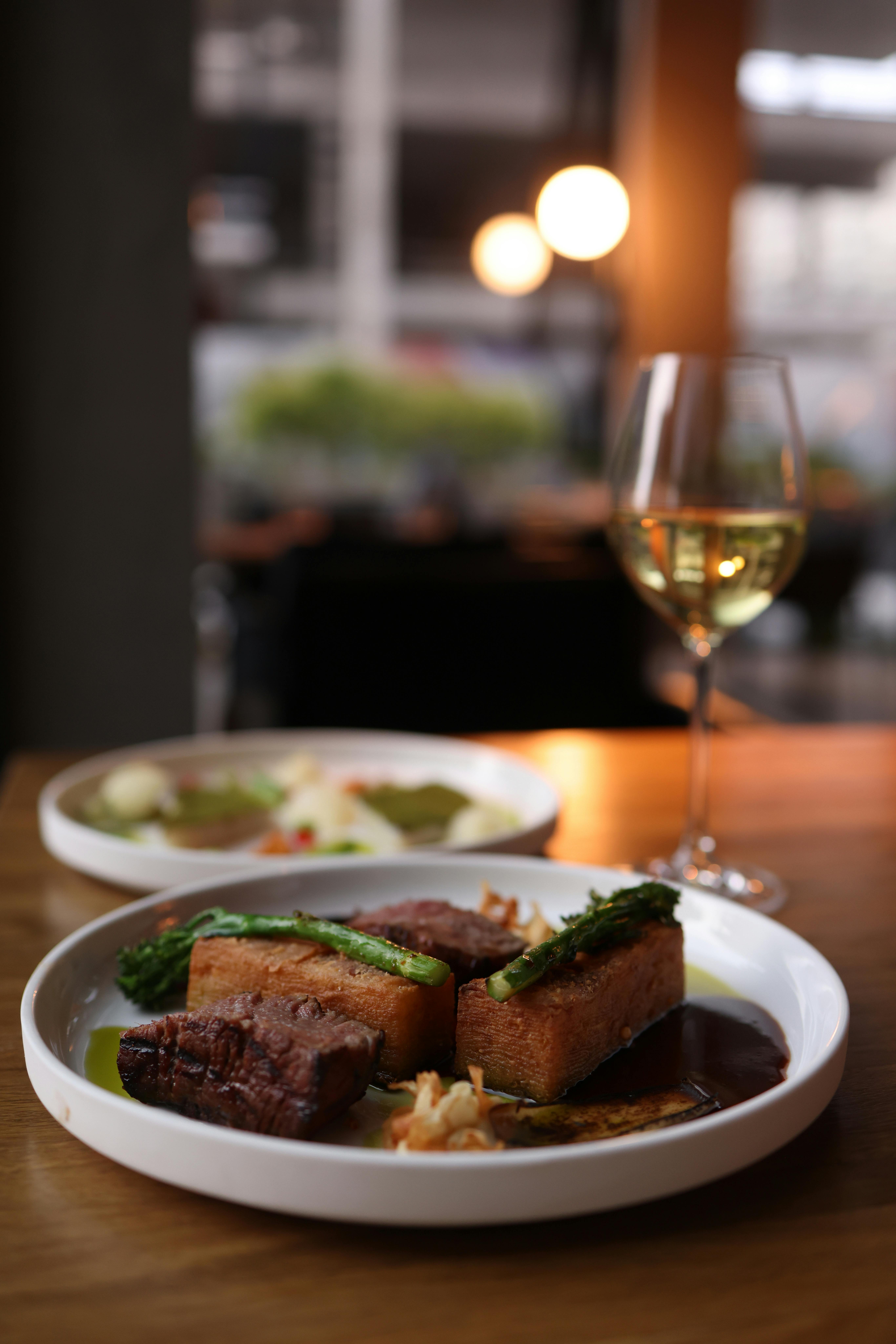 Table Dining Photos, Download The BEST Free Table Dining Stock Photos ...