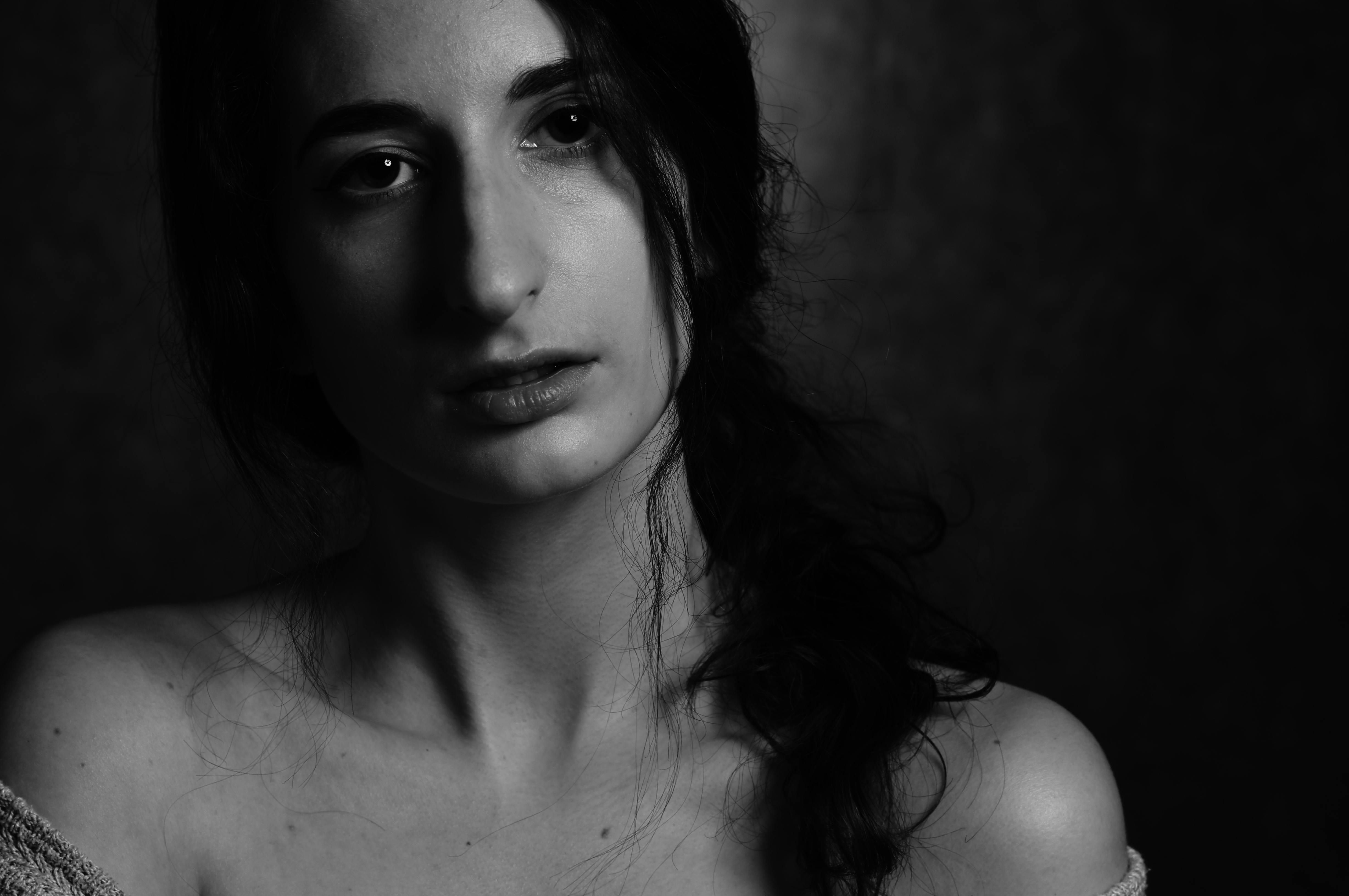 20,000+ Best Shoulder Photos · 100% Free Download · Pexels Stock Photos