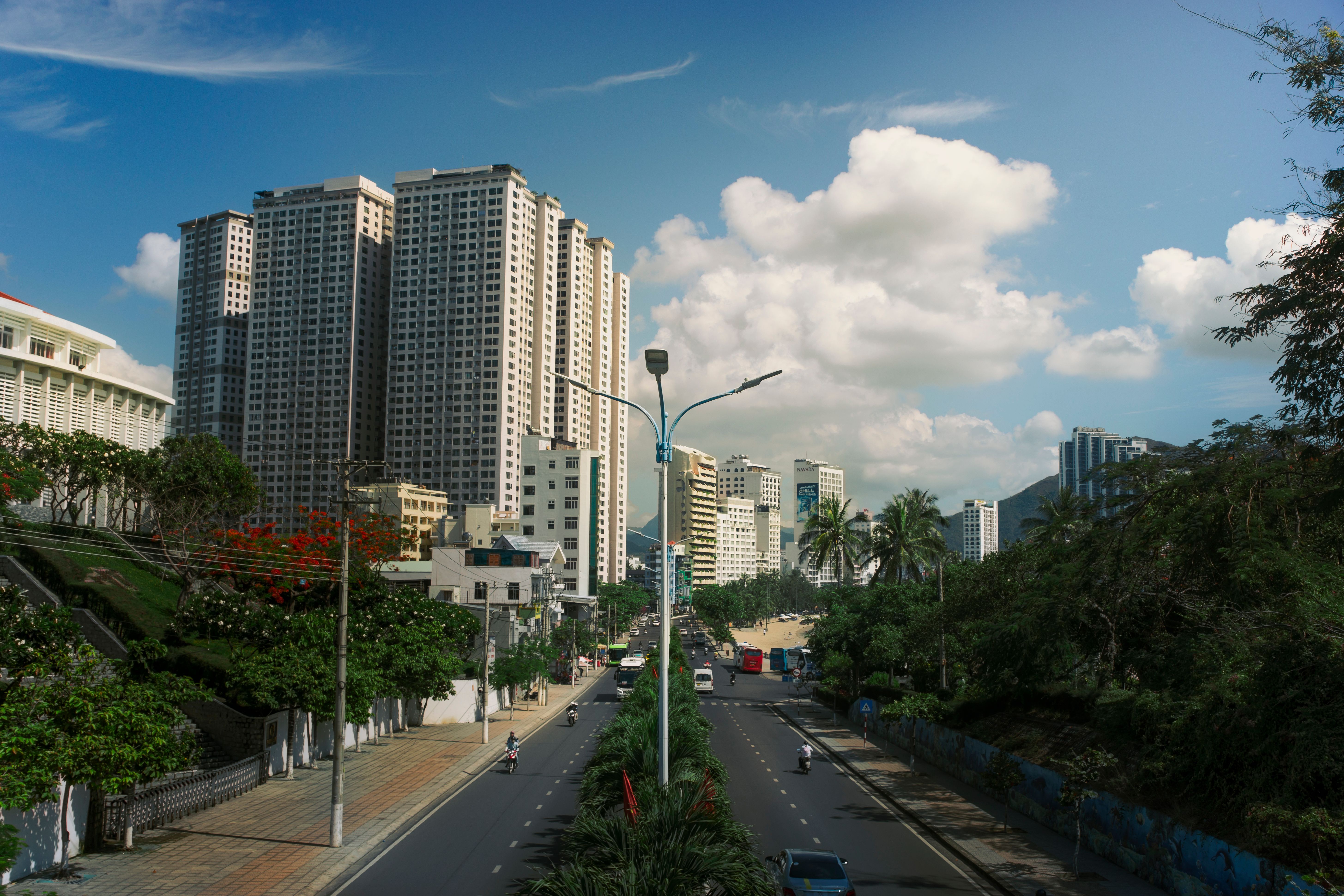 Busy Street Photos, Download The BEST Free Busy Street Stock Photos ...