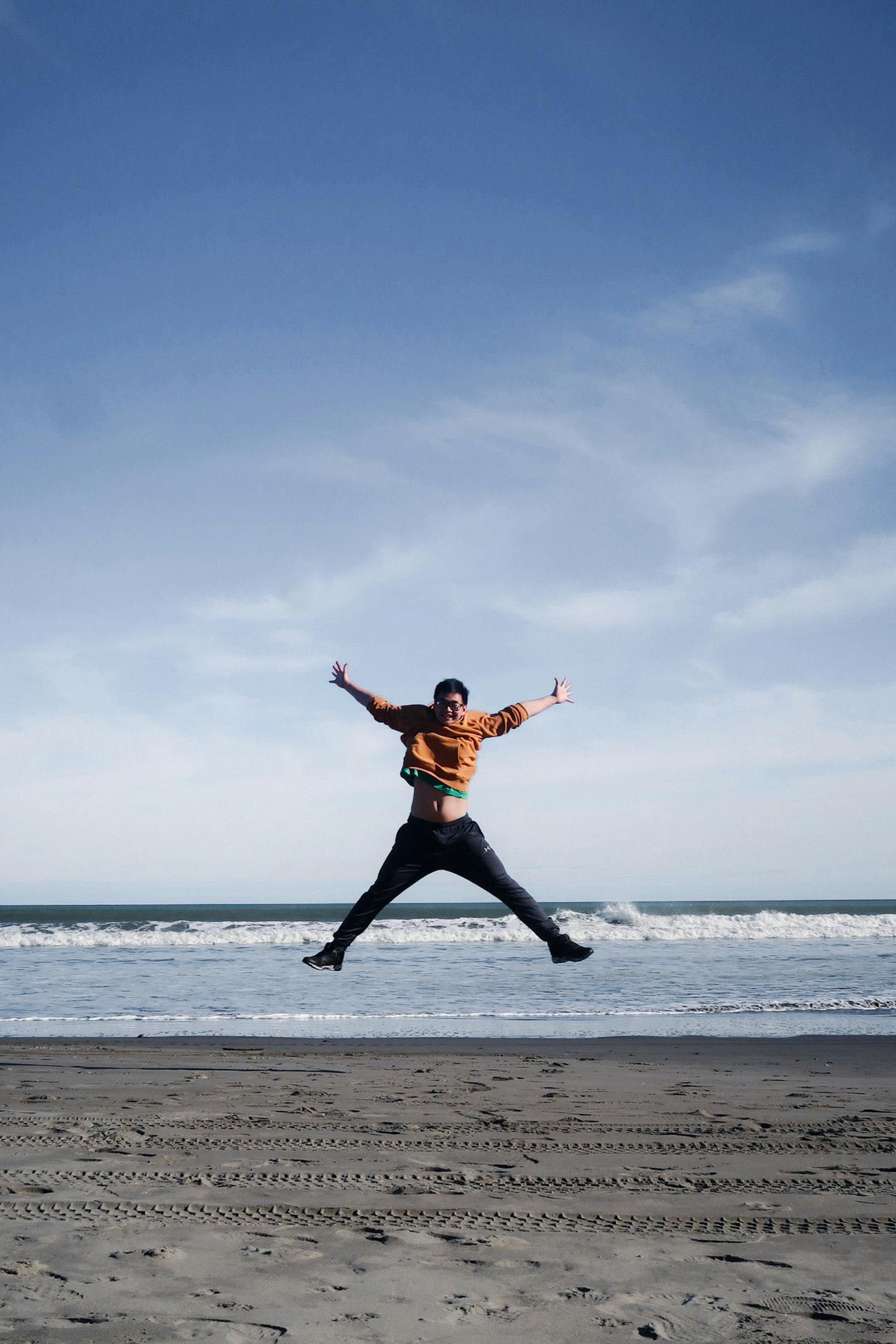 Jump Person Photos, Download The BEST Free Jump Person Stock Photos ...