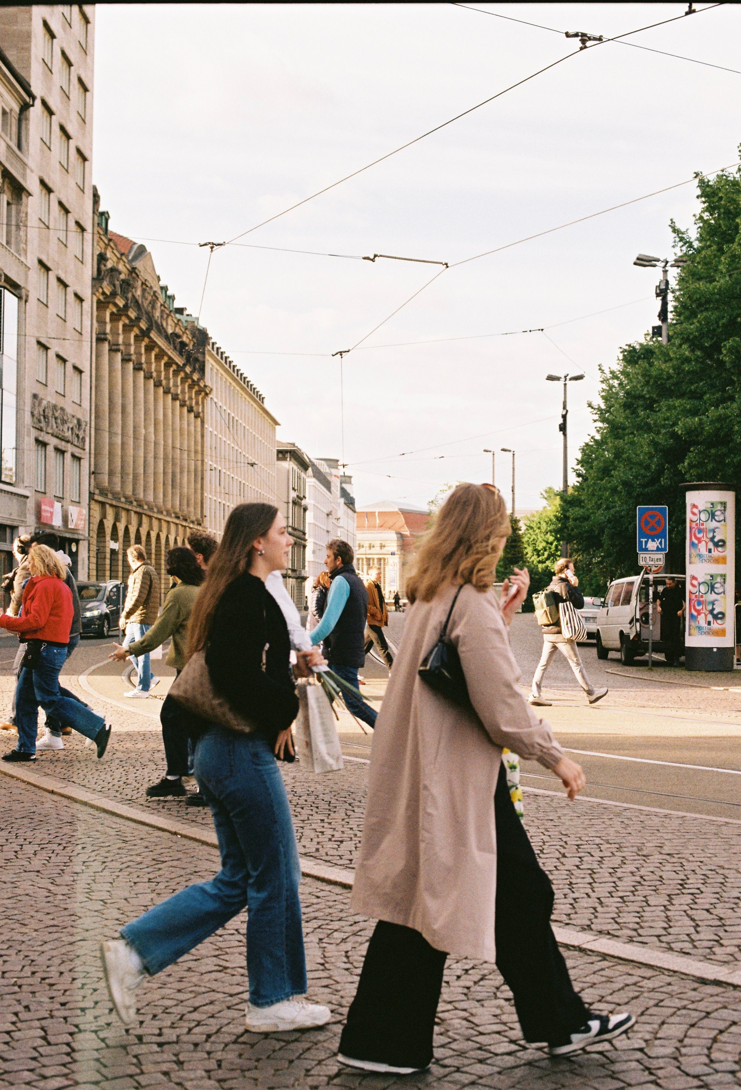 Street Scene with People Walking in Urban City · Free Stock Photo