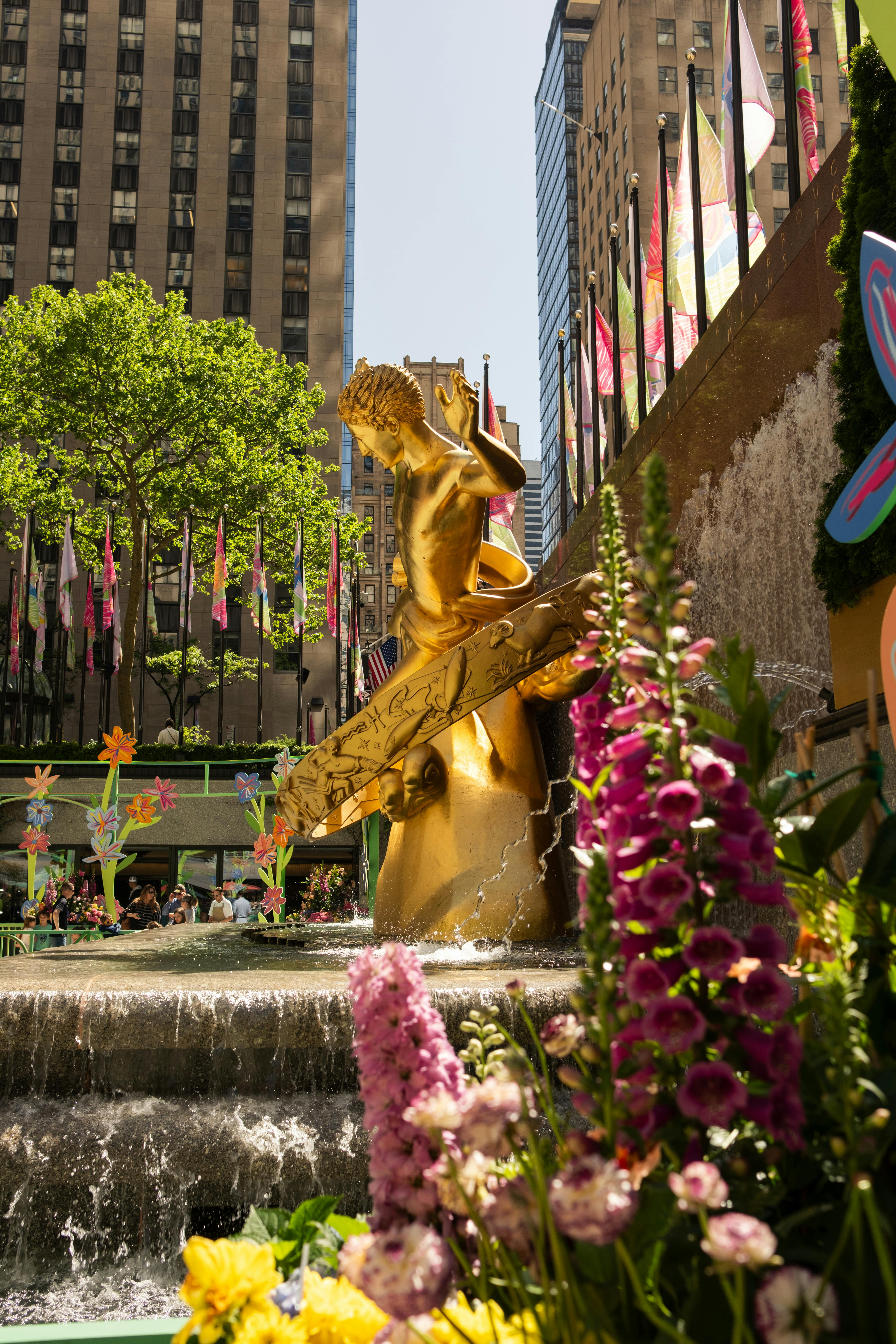 Rockefeller Center Prometheus Statue in Spring Bloom · Free Stock Photo