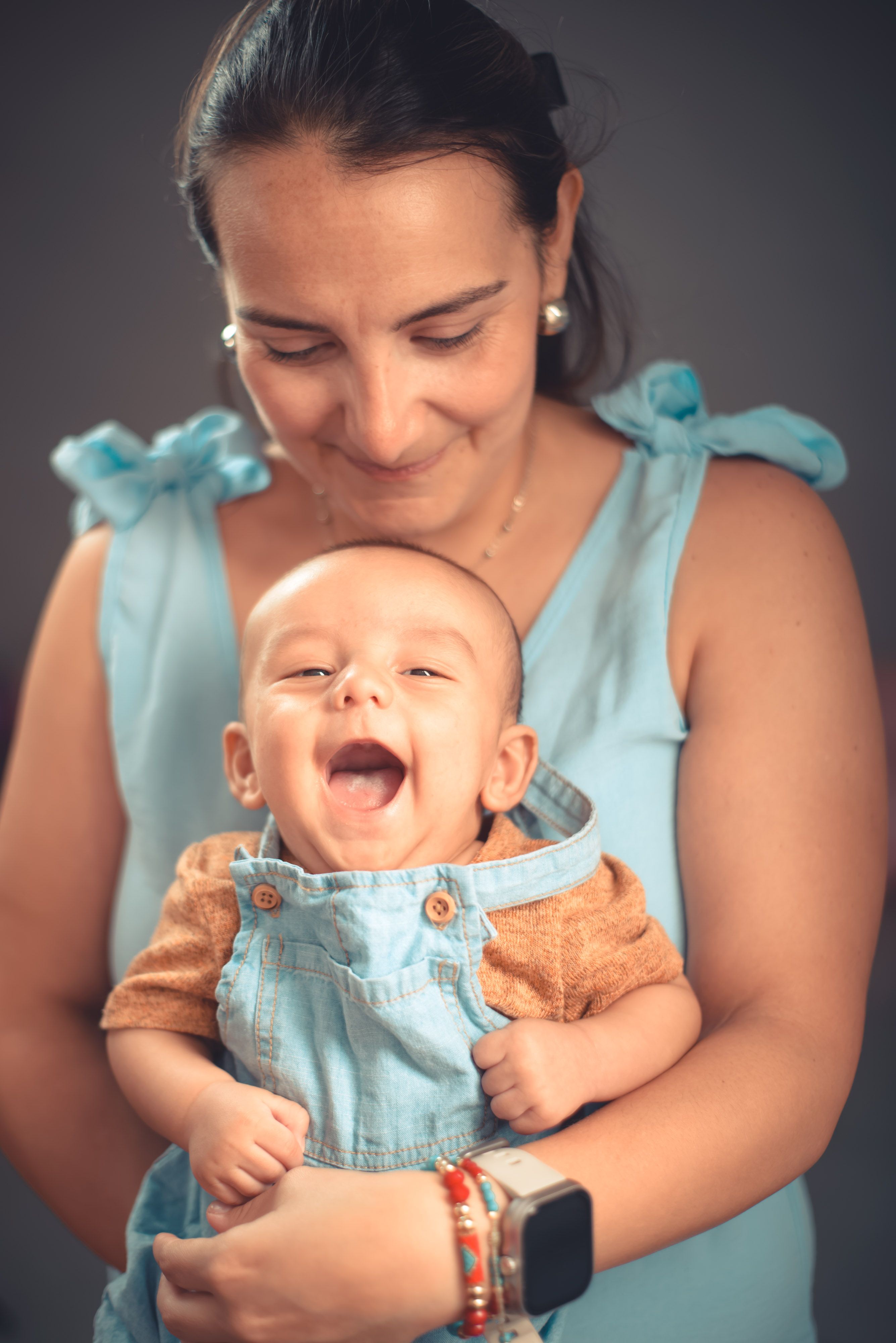 Modelo Bebé Benito Y Su Mami Desiree Zambrano · Foto de stock gratuita