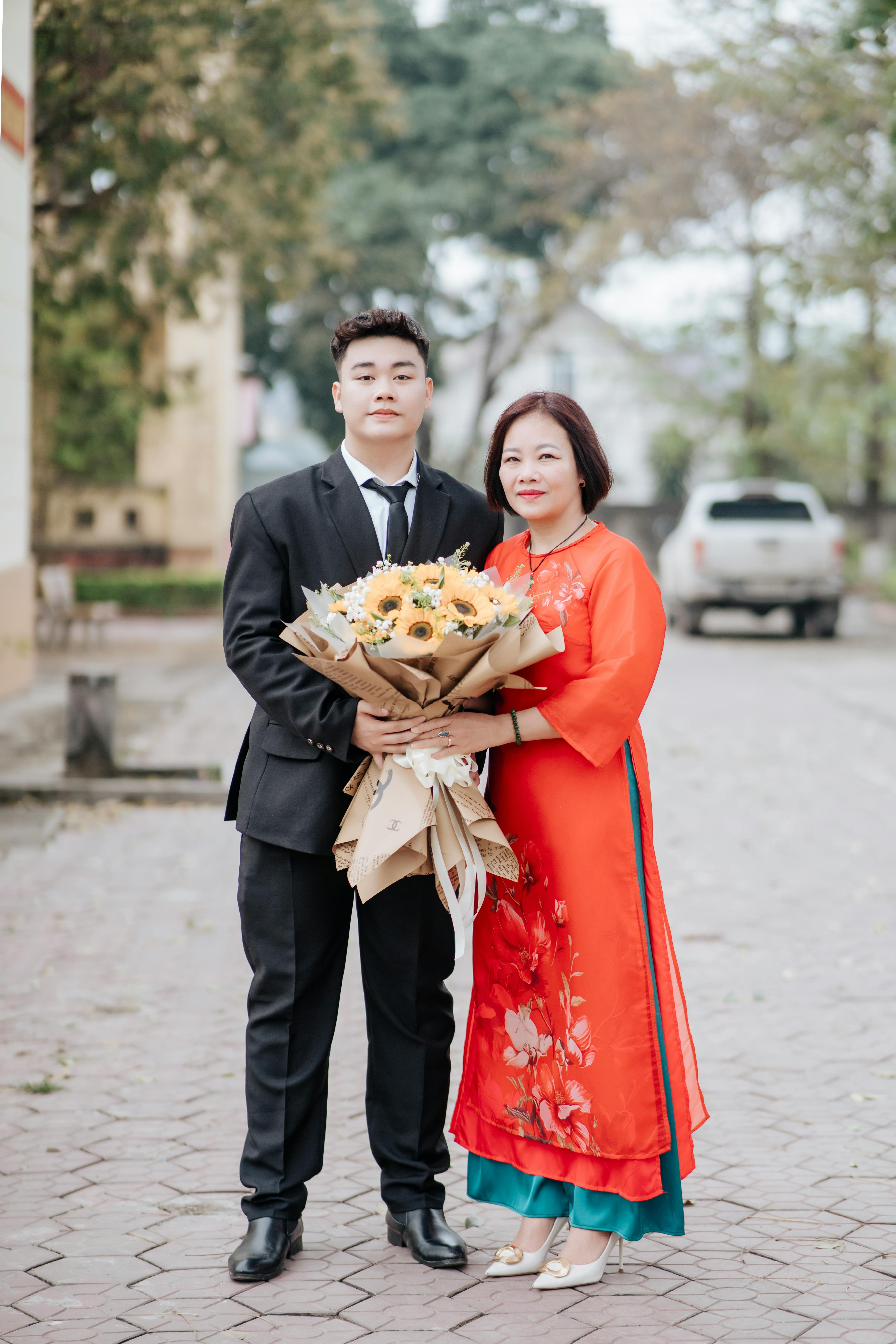 Young Asian Woman Pfp Photos, Download The BEST Free Young Asian Woman ...